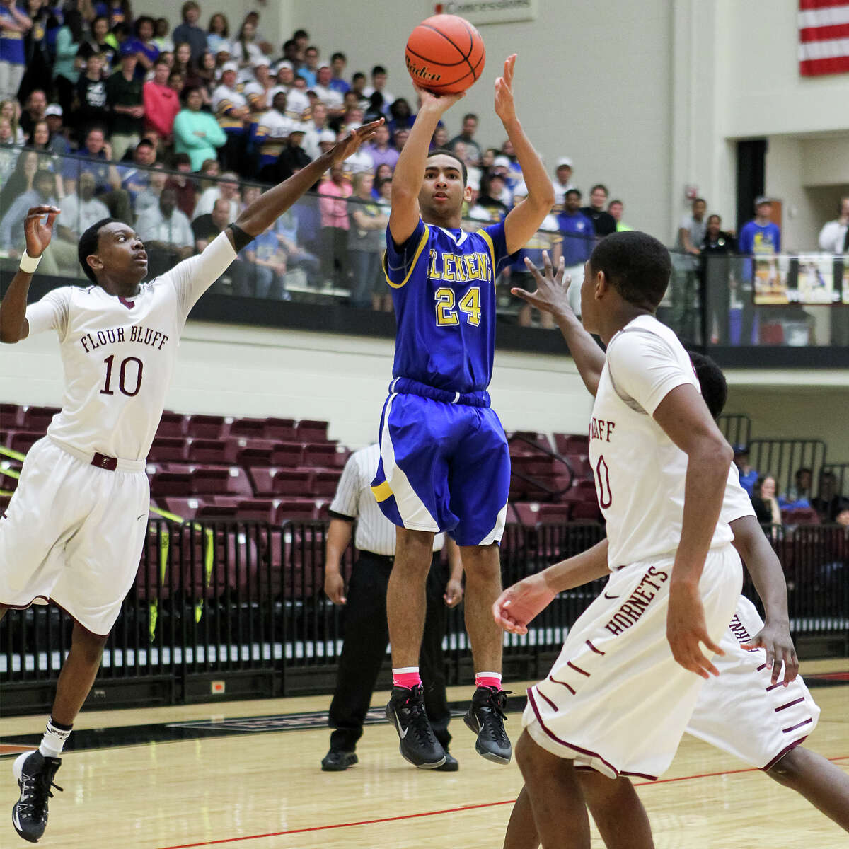 Clemens' win puts Ellis on brink of coaching history