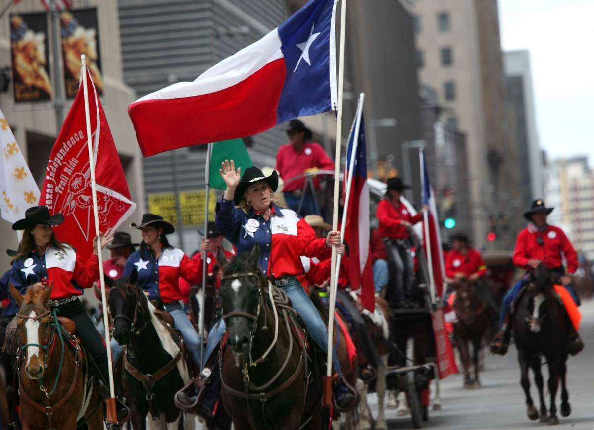 Rodeo parade brings the Wild West to downtown