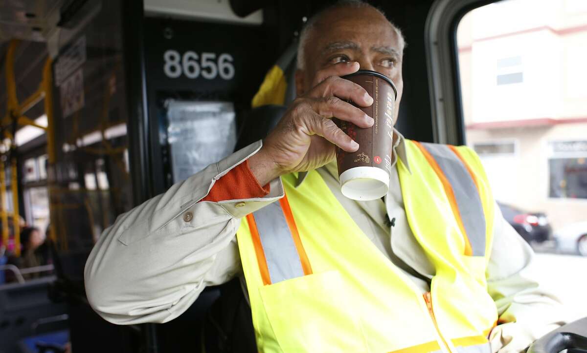 Muni driver adds a note of cheer to the 29-Sunset