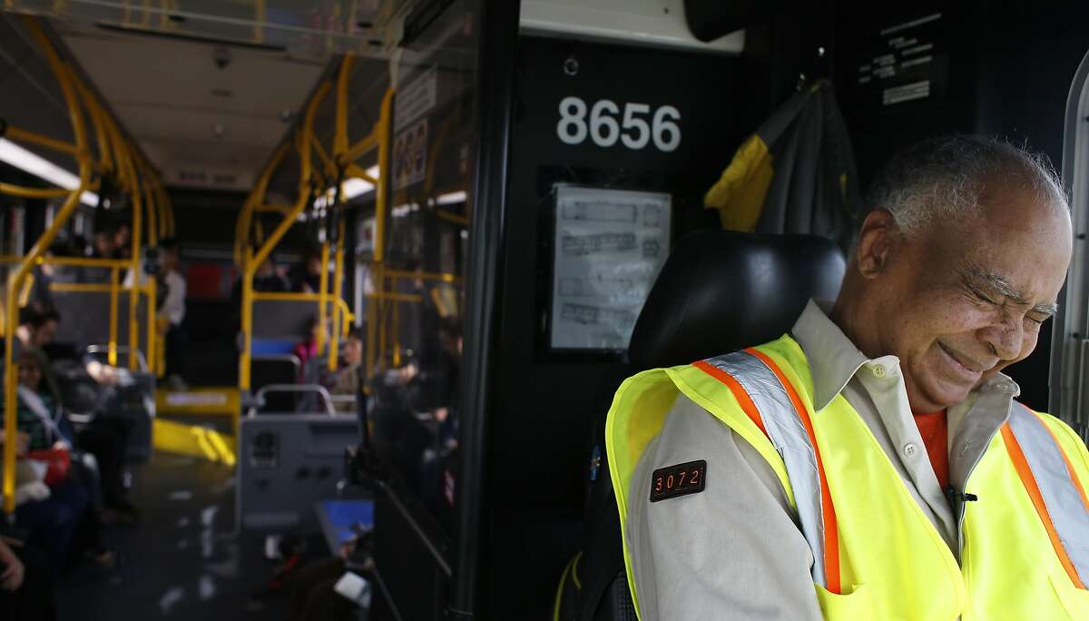 Muni driver adds a note of cheer to the 29-Sunset