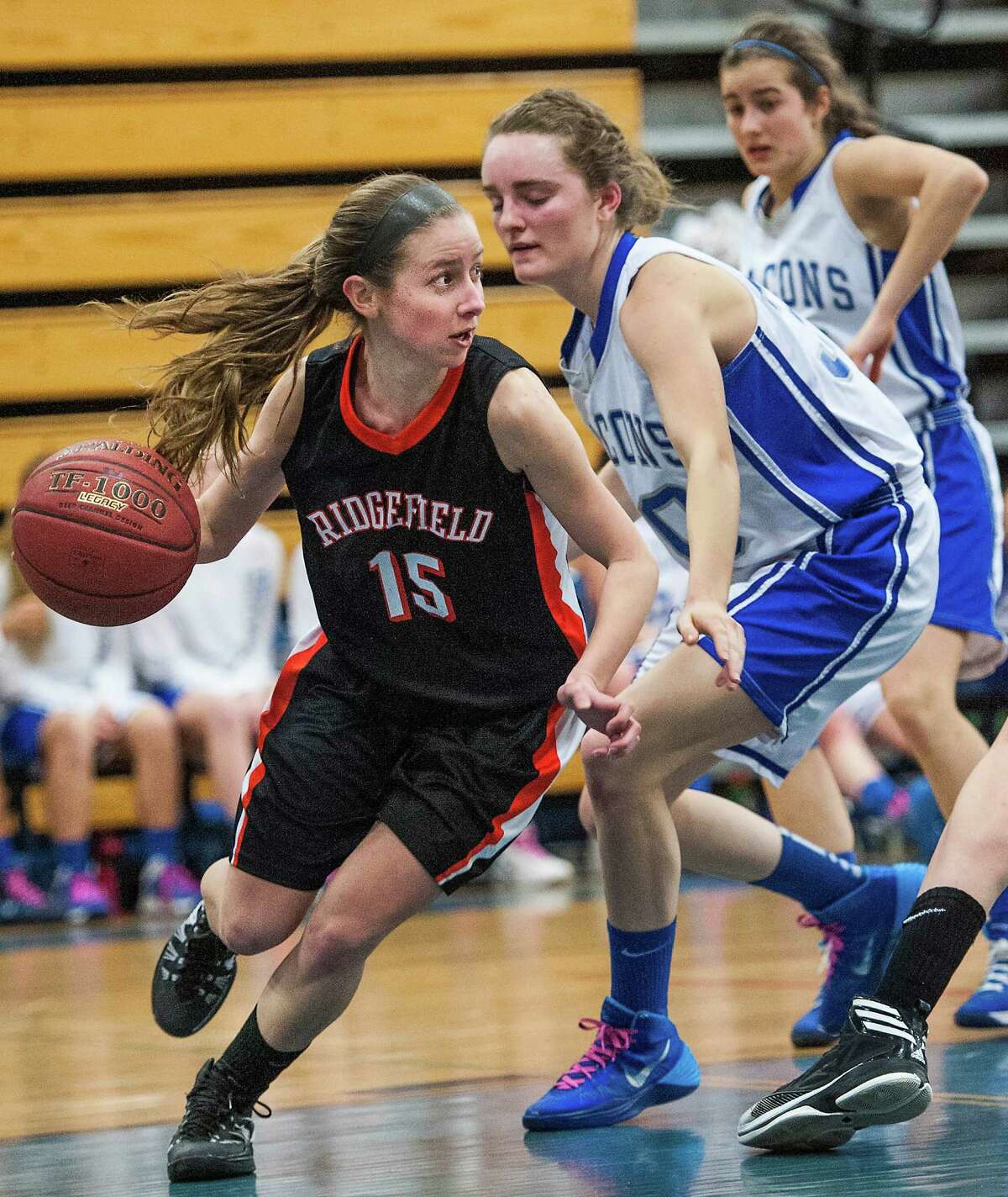 Ludlowe girls ousted by Ridgefield