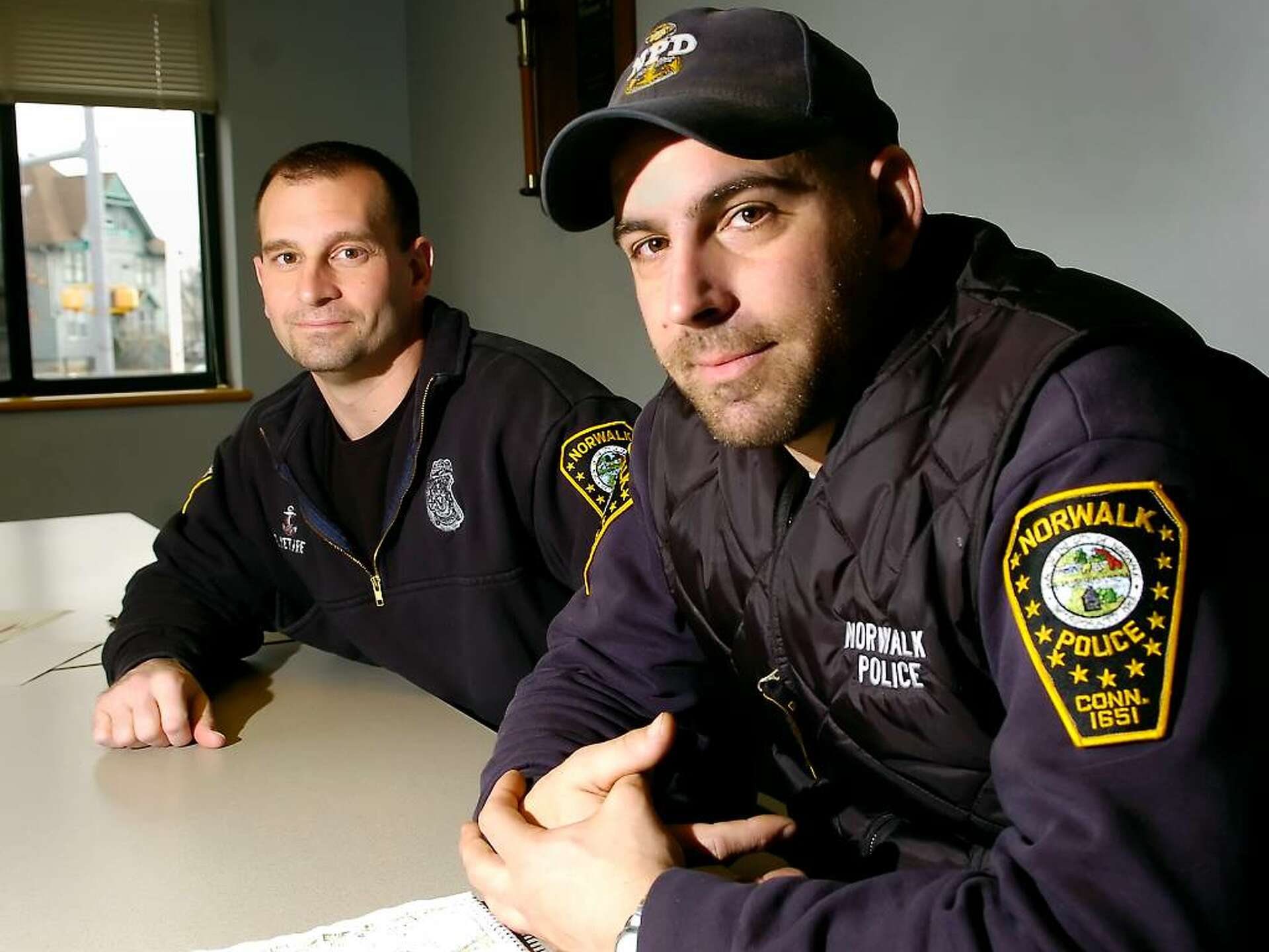 Norwalk officers honored for dramatic rescue on Sound