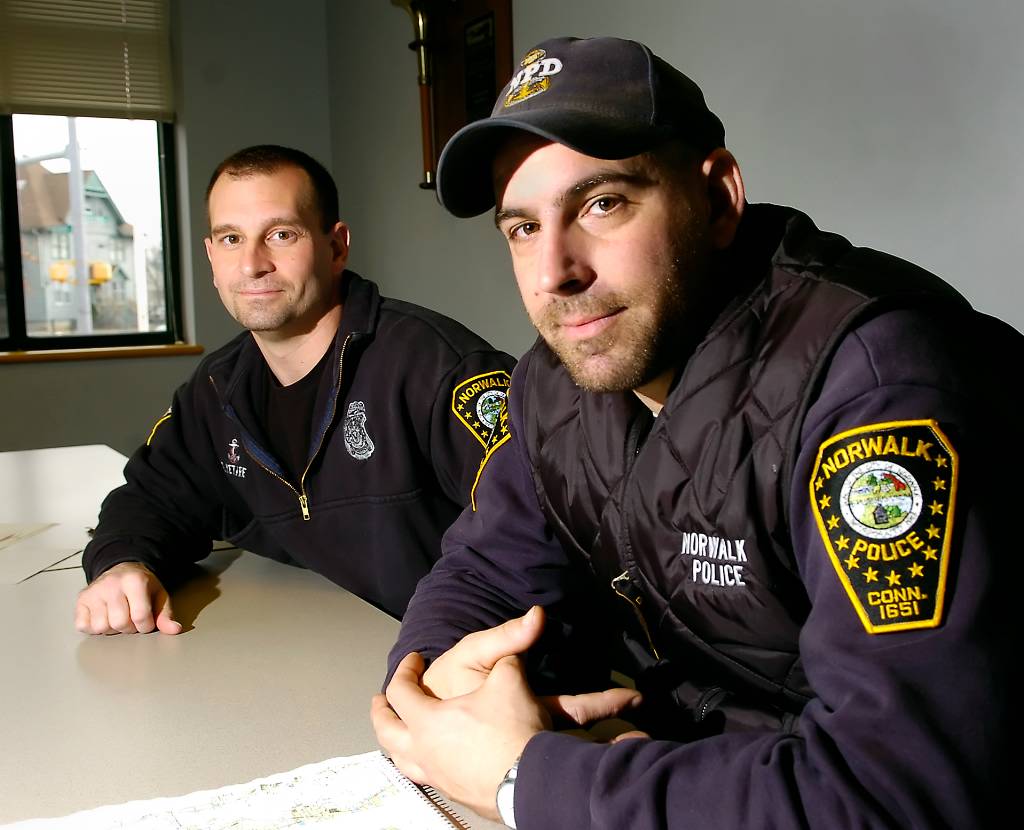 Norwalk officers honored for dramatic rescue on Sound
