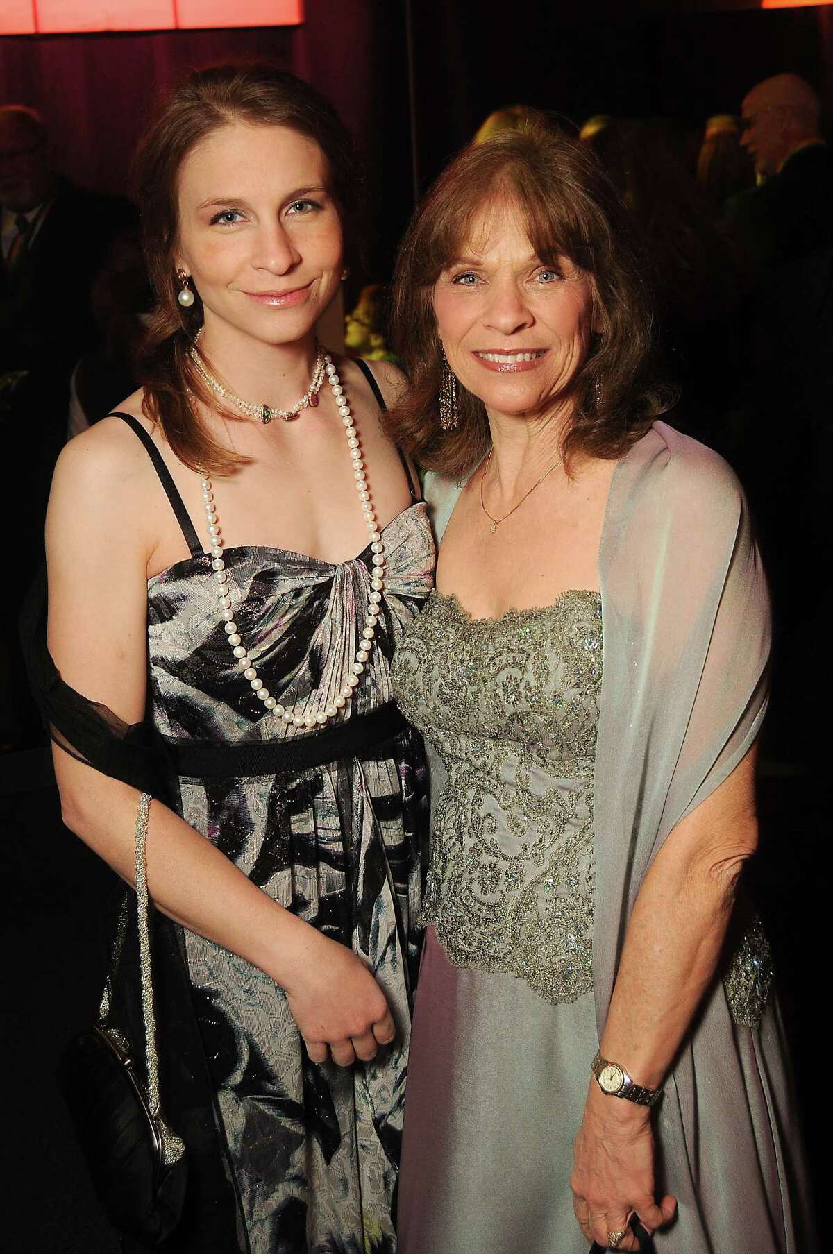 San Luis Salute pops with Mardi Gras excitement