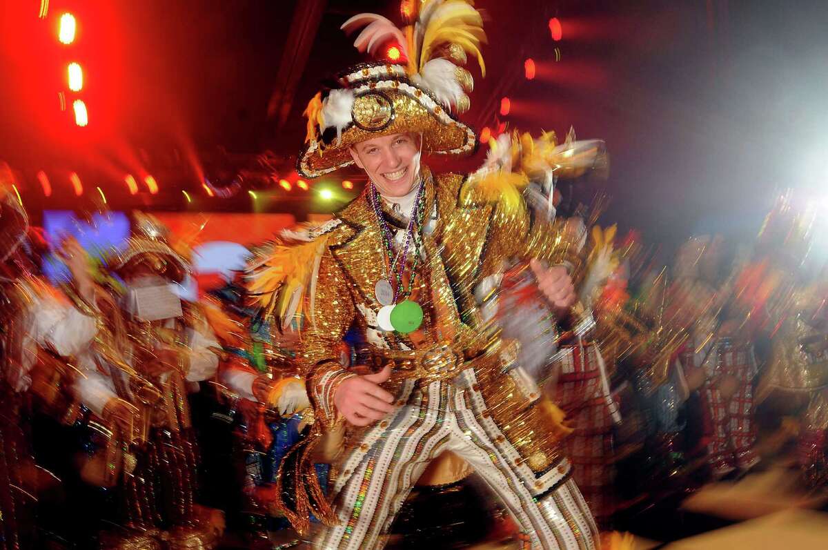 San Luis Salute pops with Mardi Gras excitement