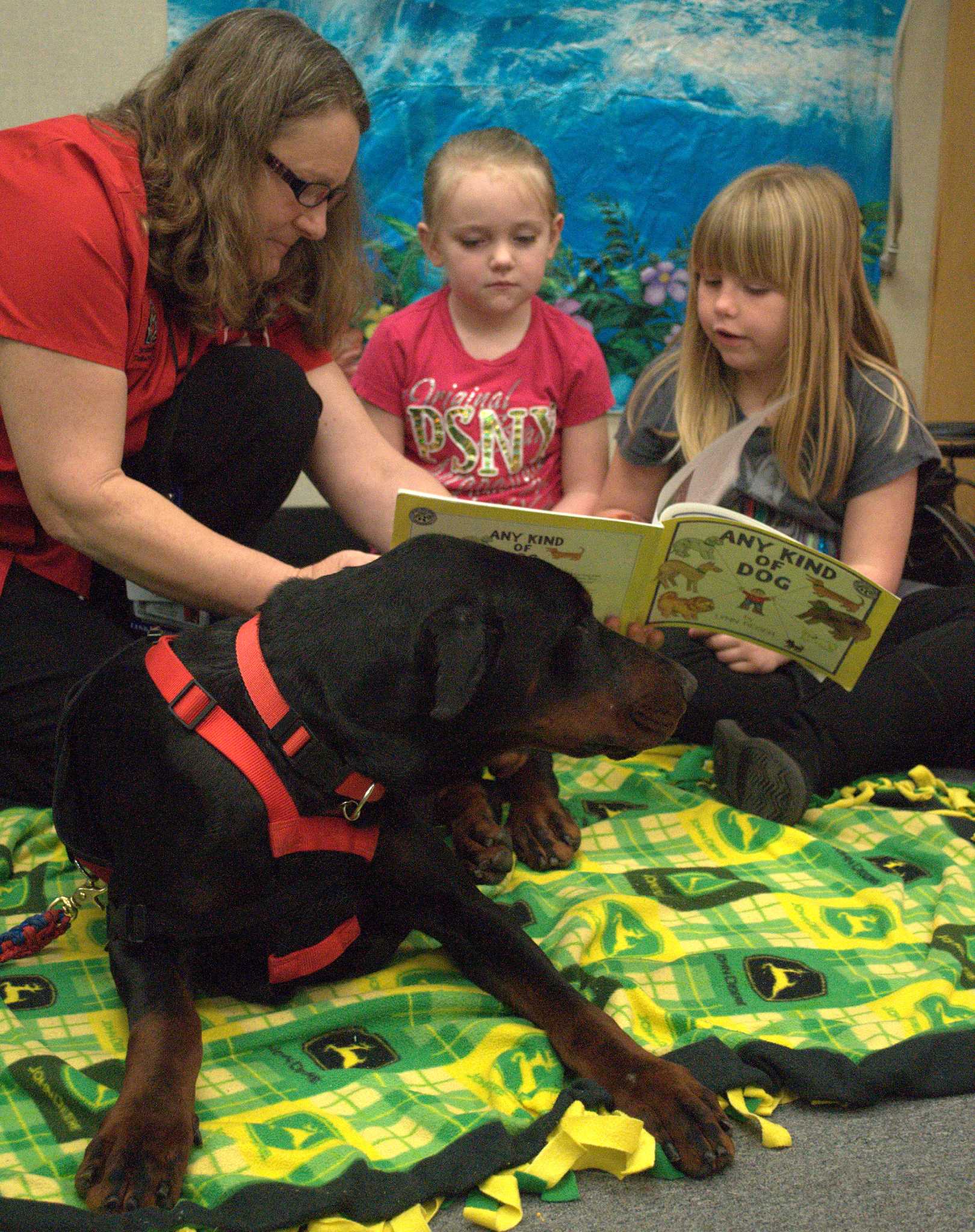 Paws 4 Love of Southeast Texas uses kind dogs to provide encouragement