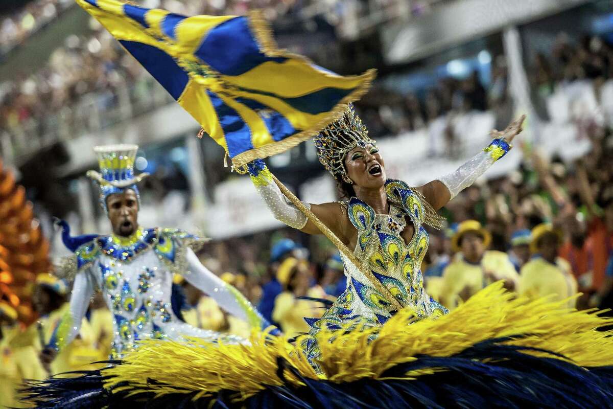 Carnival 2014: Parade of madness, magic and skin begins