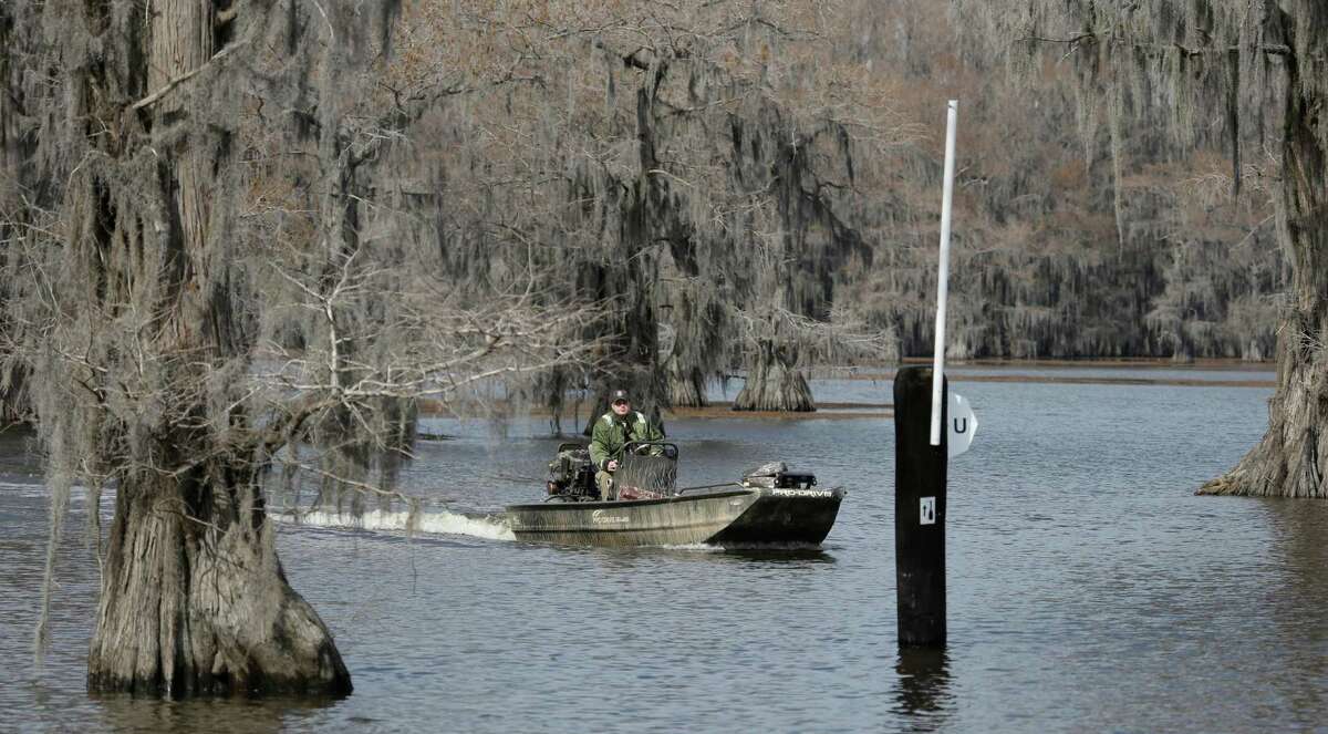 Texas lake welcomes back prehistoric fish nearly extinct