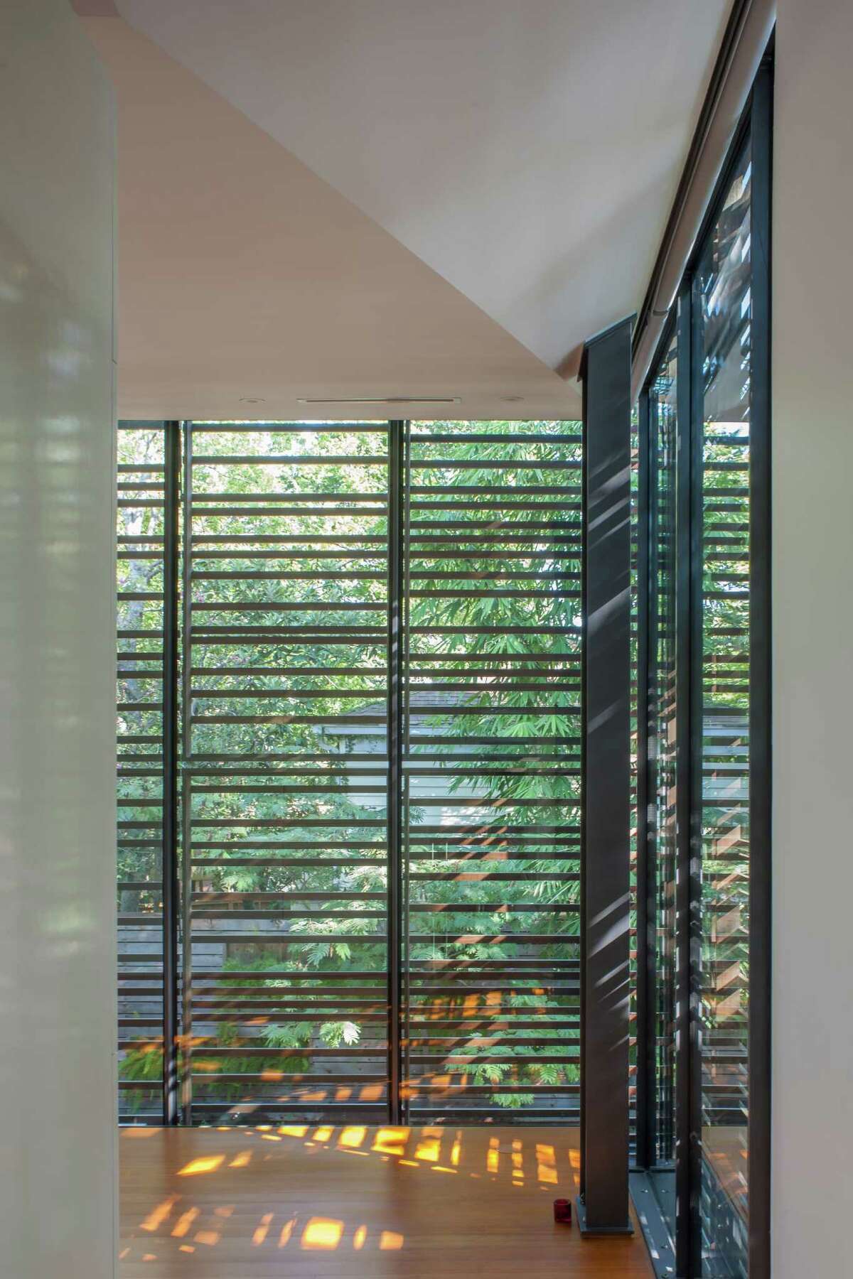 Audubon Place bungalow is an example of the surprises in store during ...