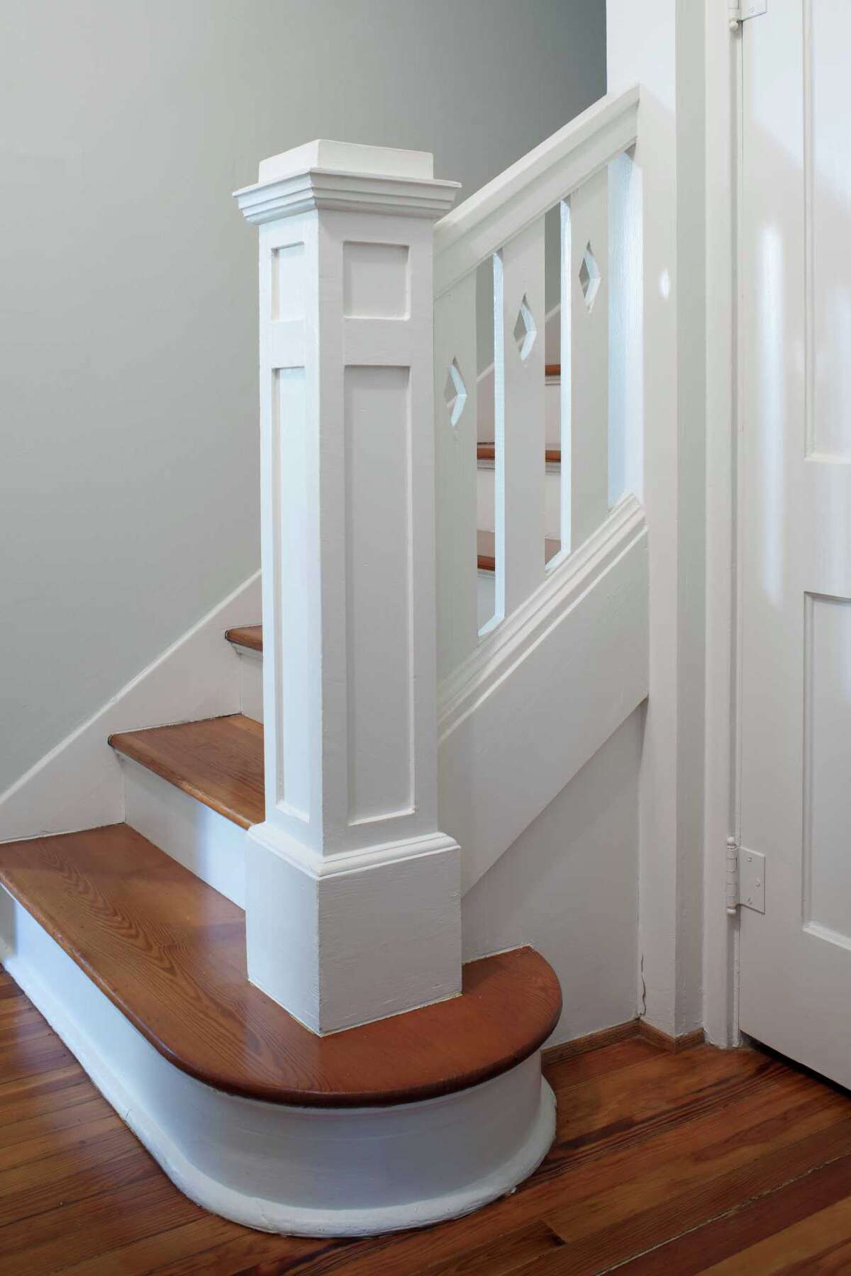 Audubon Place bungalow is an example of the surprises in store during ...