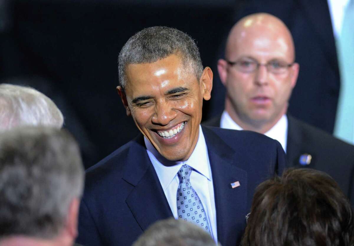 Obama boosts minimum wage, Malloy