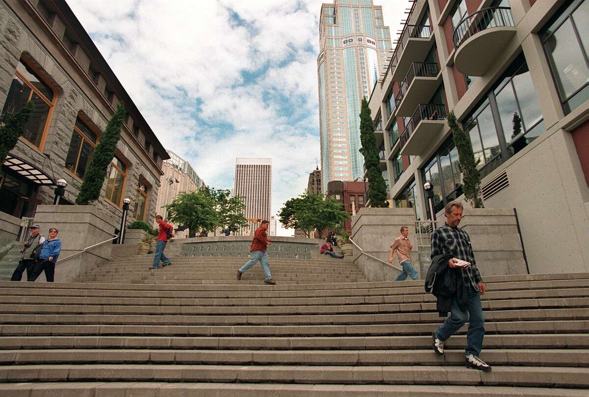 Do's and don'ts: The guide to Seattle tourist traps