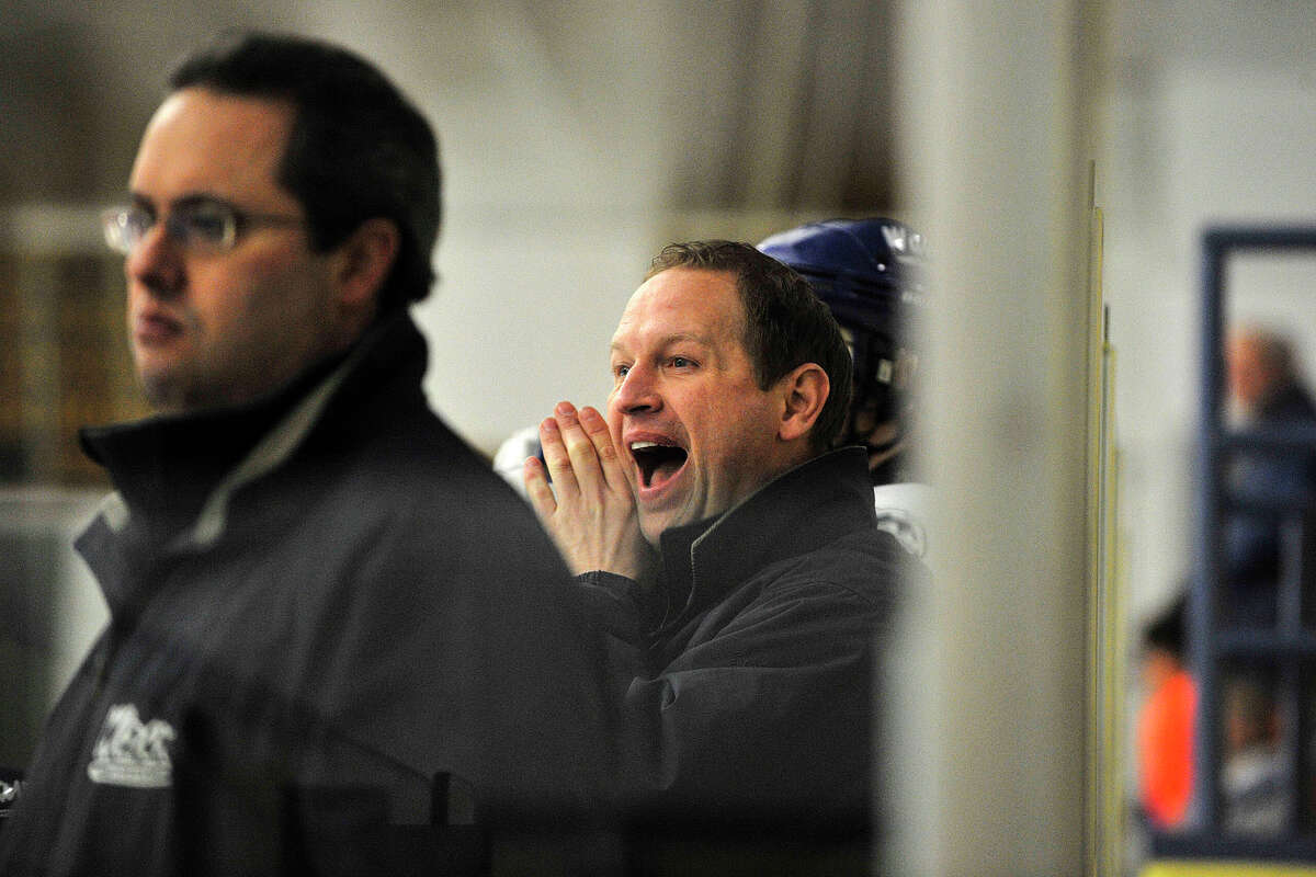 Darien beats Trinity to reach FCIAC hockey final