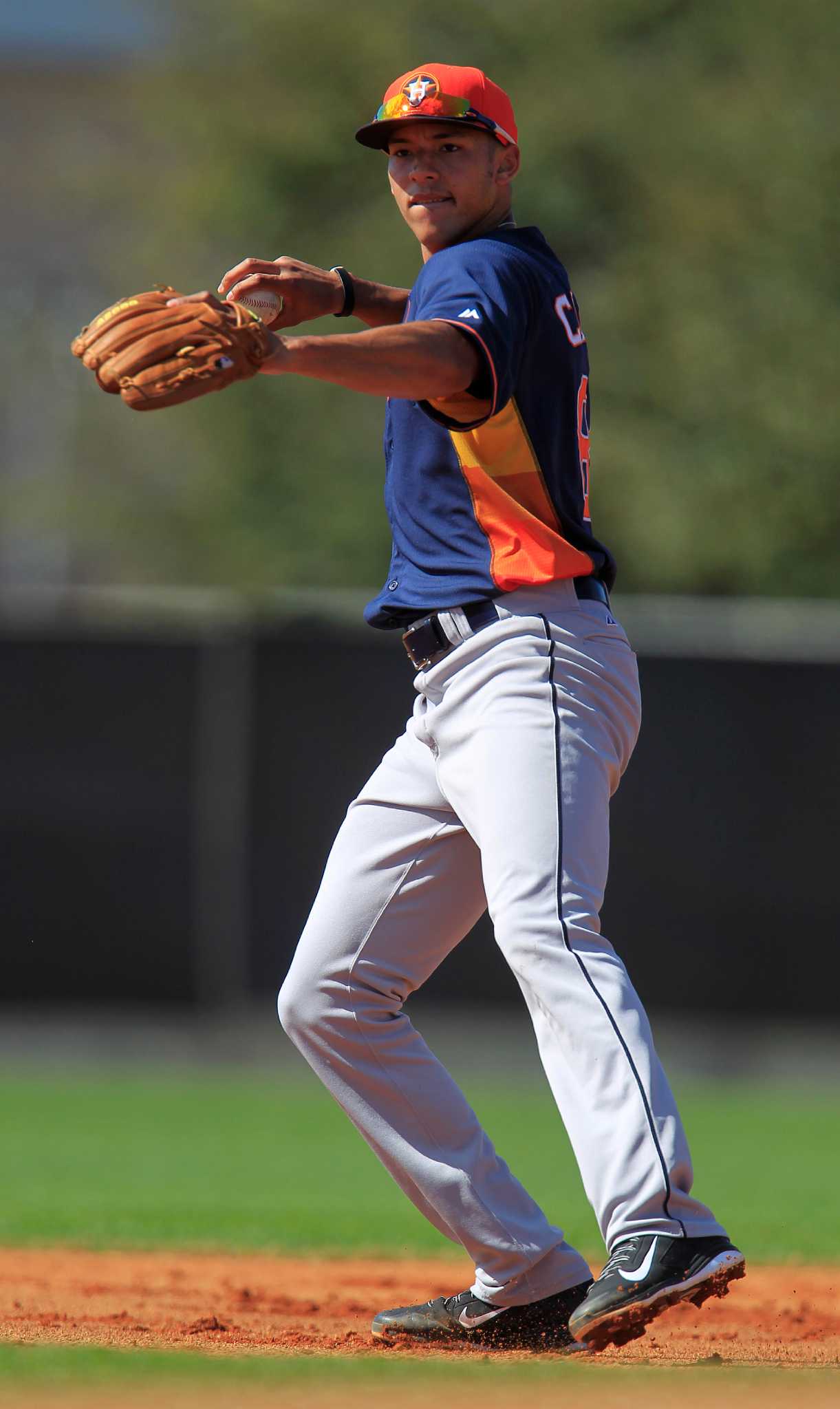 Correa showing Astros he's wise beyond his 19 years