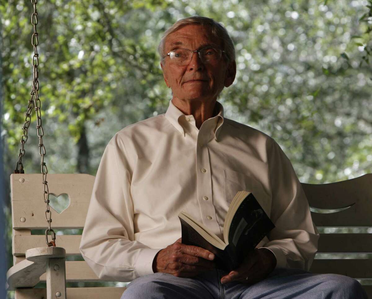 Columnist Leon Hale recalls storied career and long life