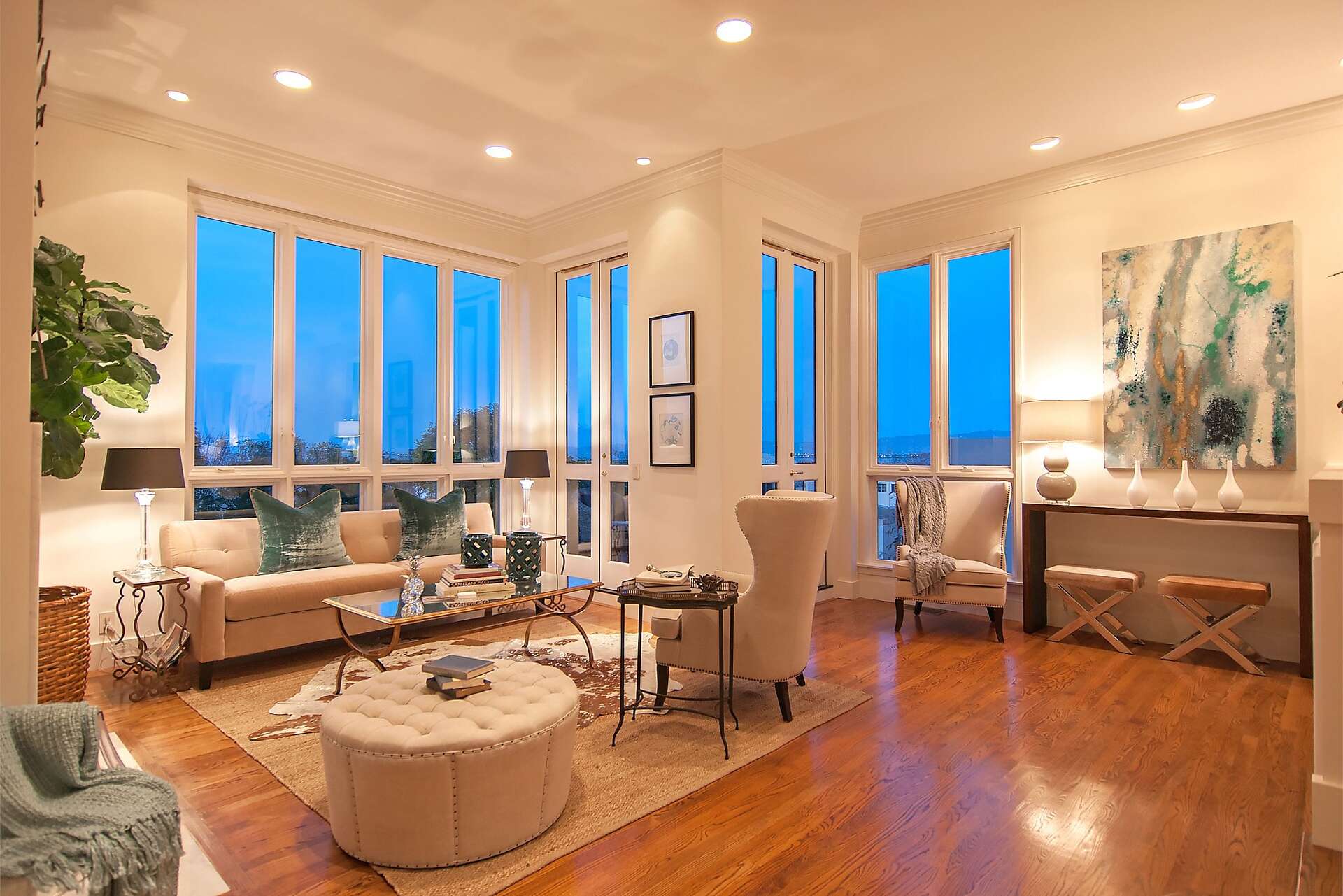 Tri-level Telegraph Hill condo features five terraces