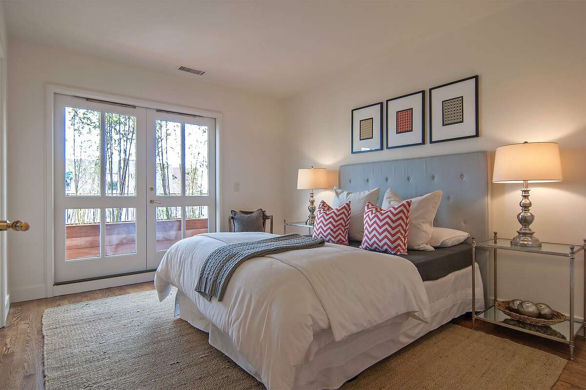 Tri-level Telegraph Hill condo features five terraces