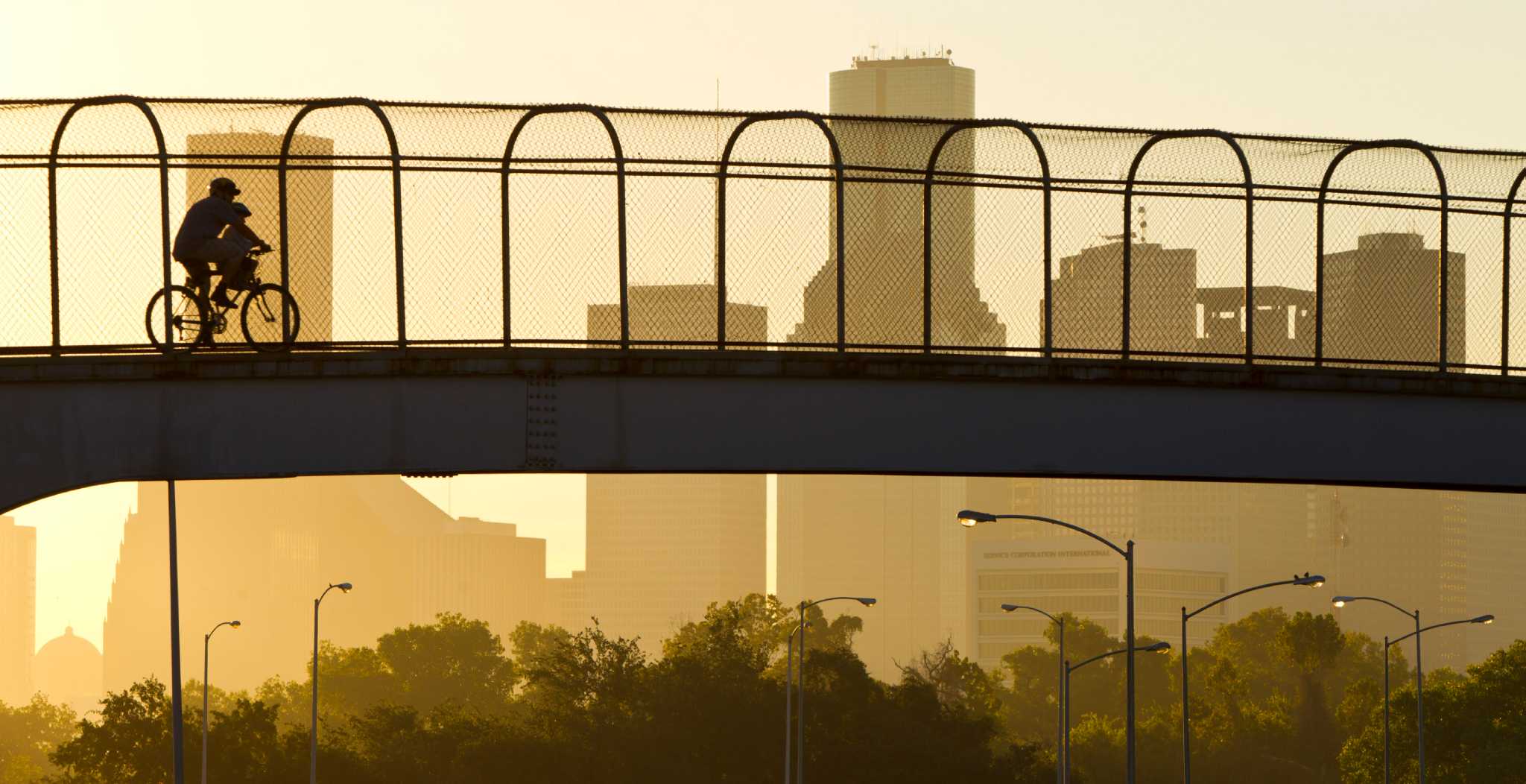 Ellis, Payne: Roads need room for cyclists and pedestrians