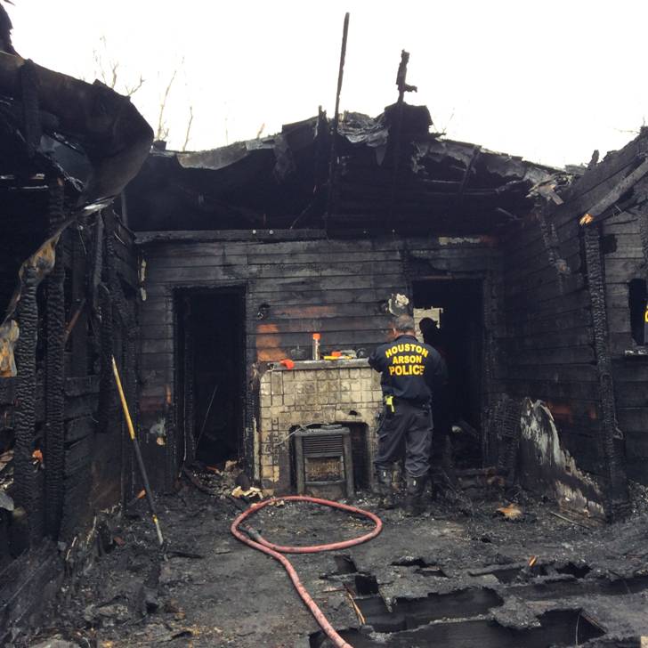 Body found in S. Houston house fire