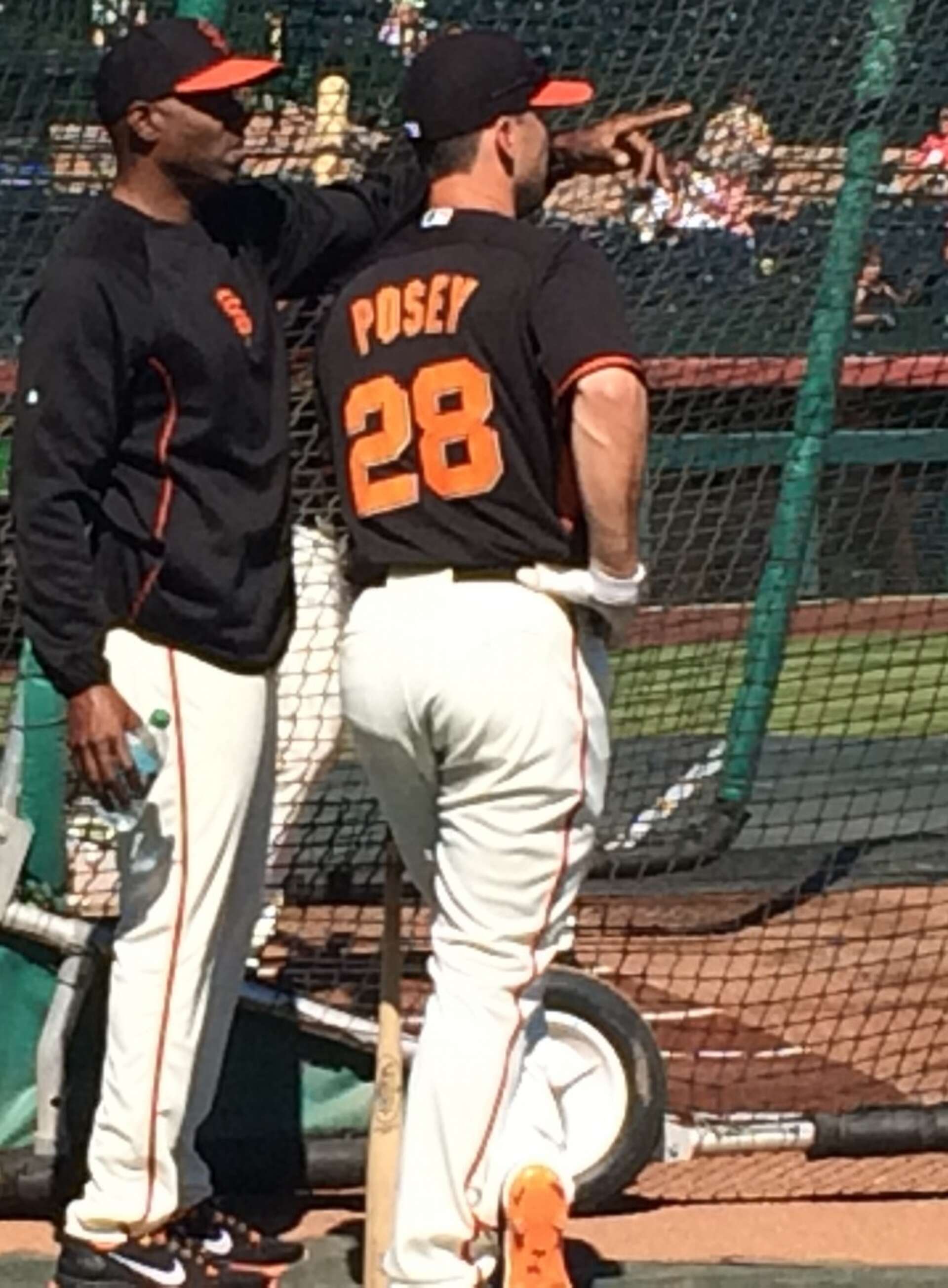 Barry Bonds returns to Giants, larger than life no longer