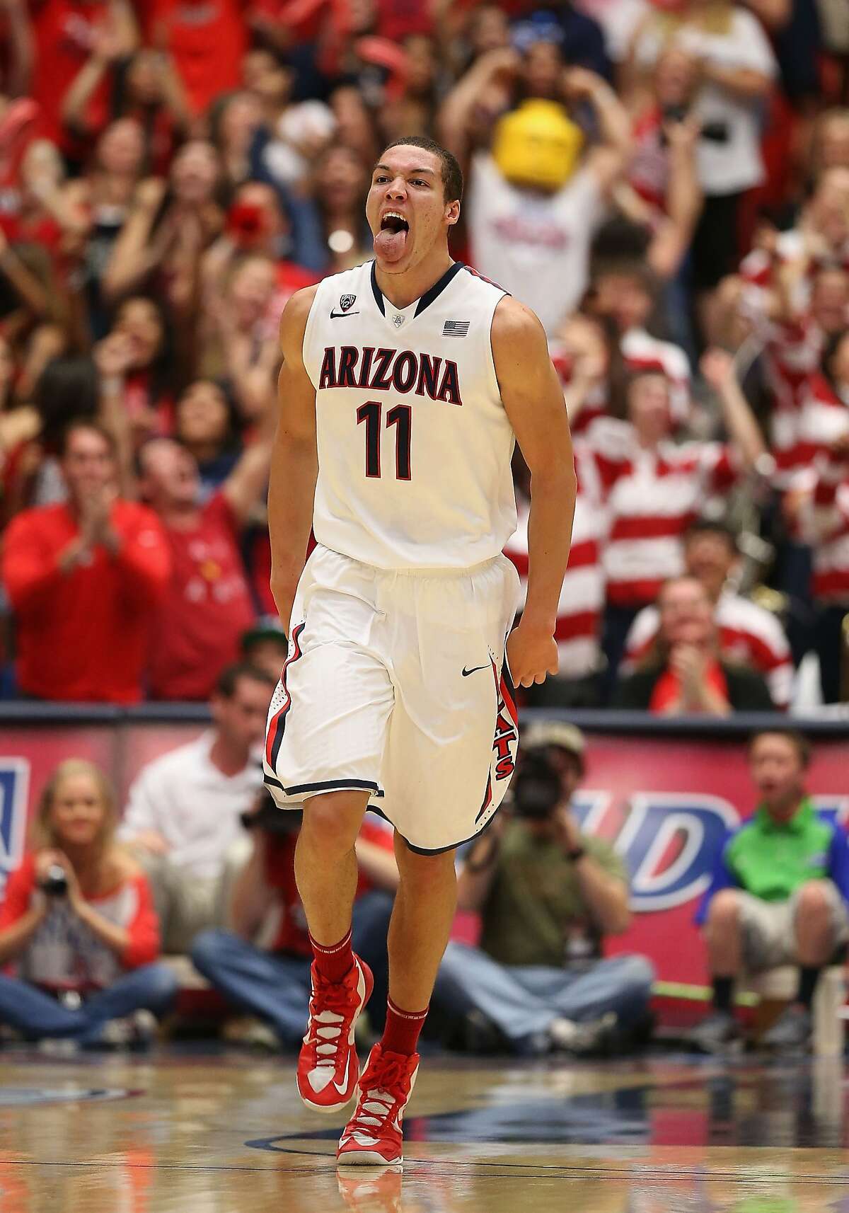 Freshman Gordon, Arizona reap Pac-12 awards