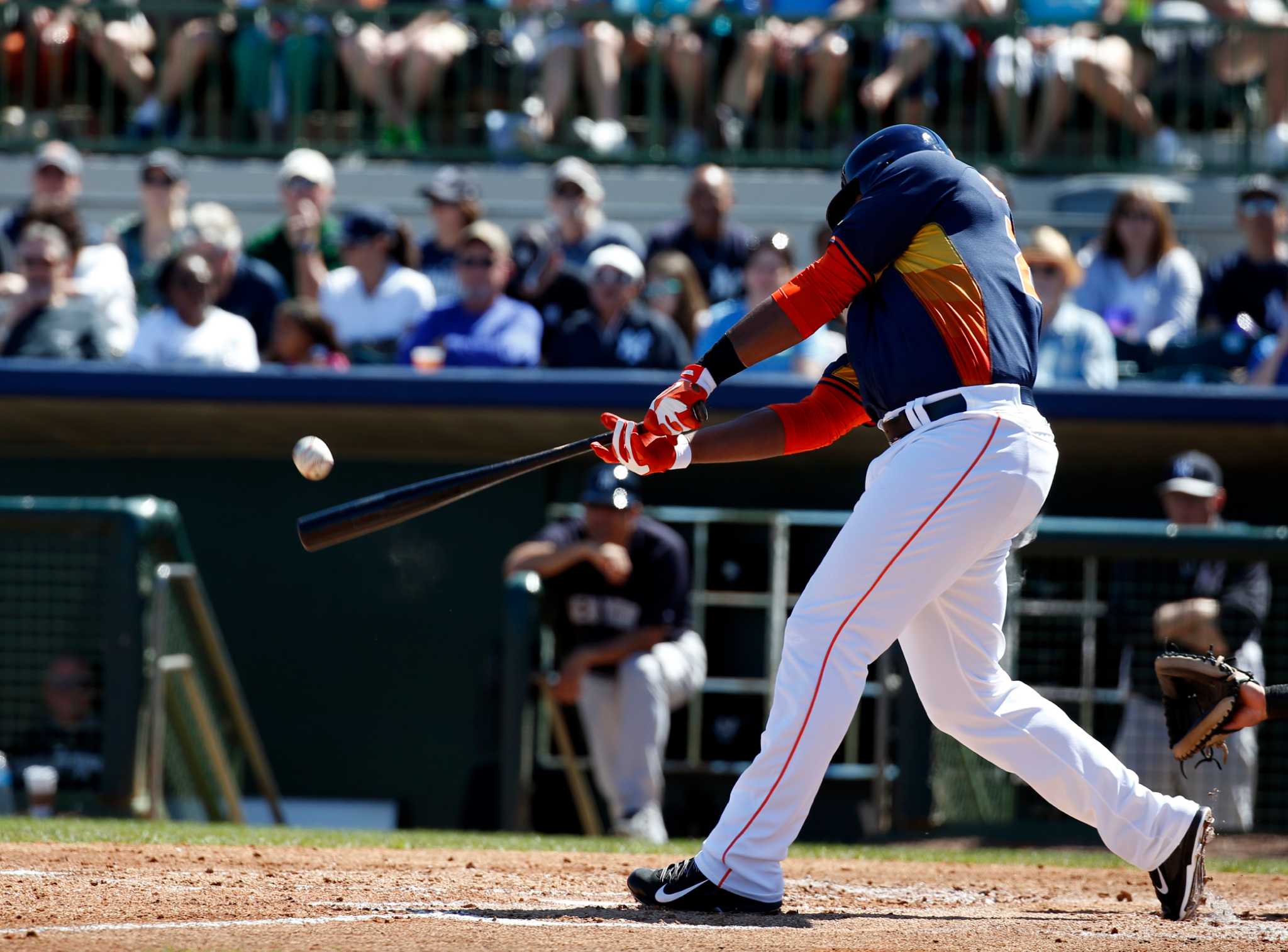 Astros' Carter wants bat to be less breezy