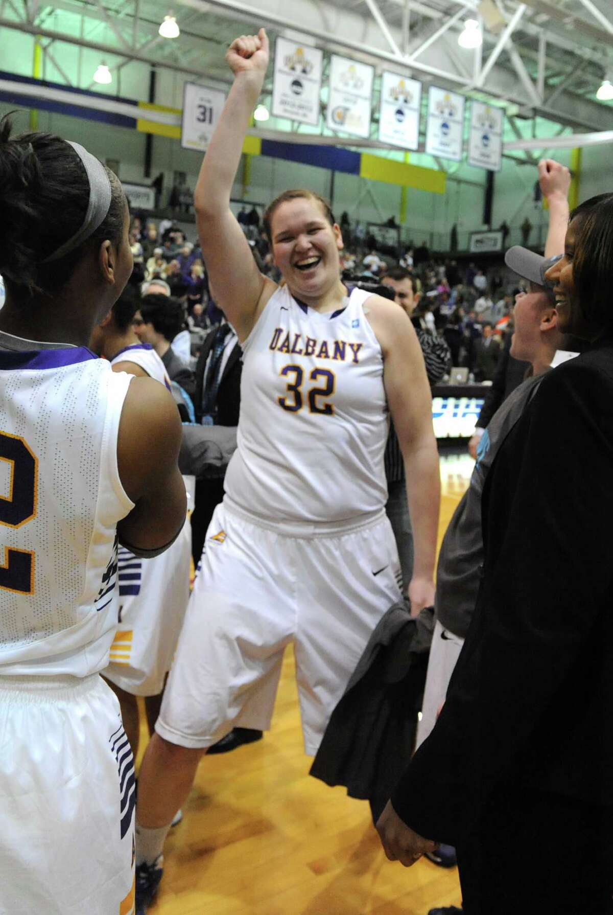 Dance 3-peat for Danes