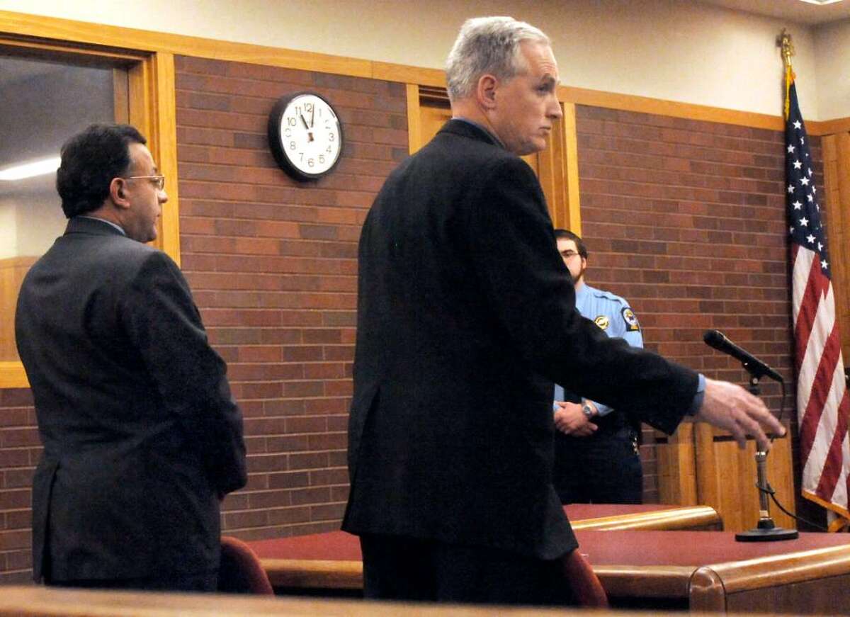 DaSilva pleads not guilty to manslaughter, assault charges in Danbury ...