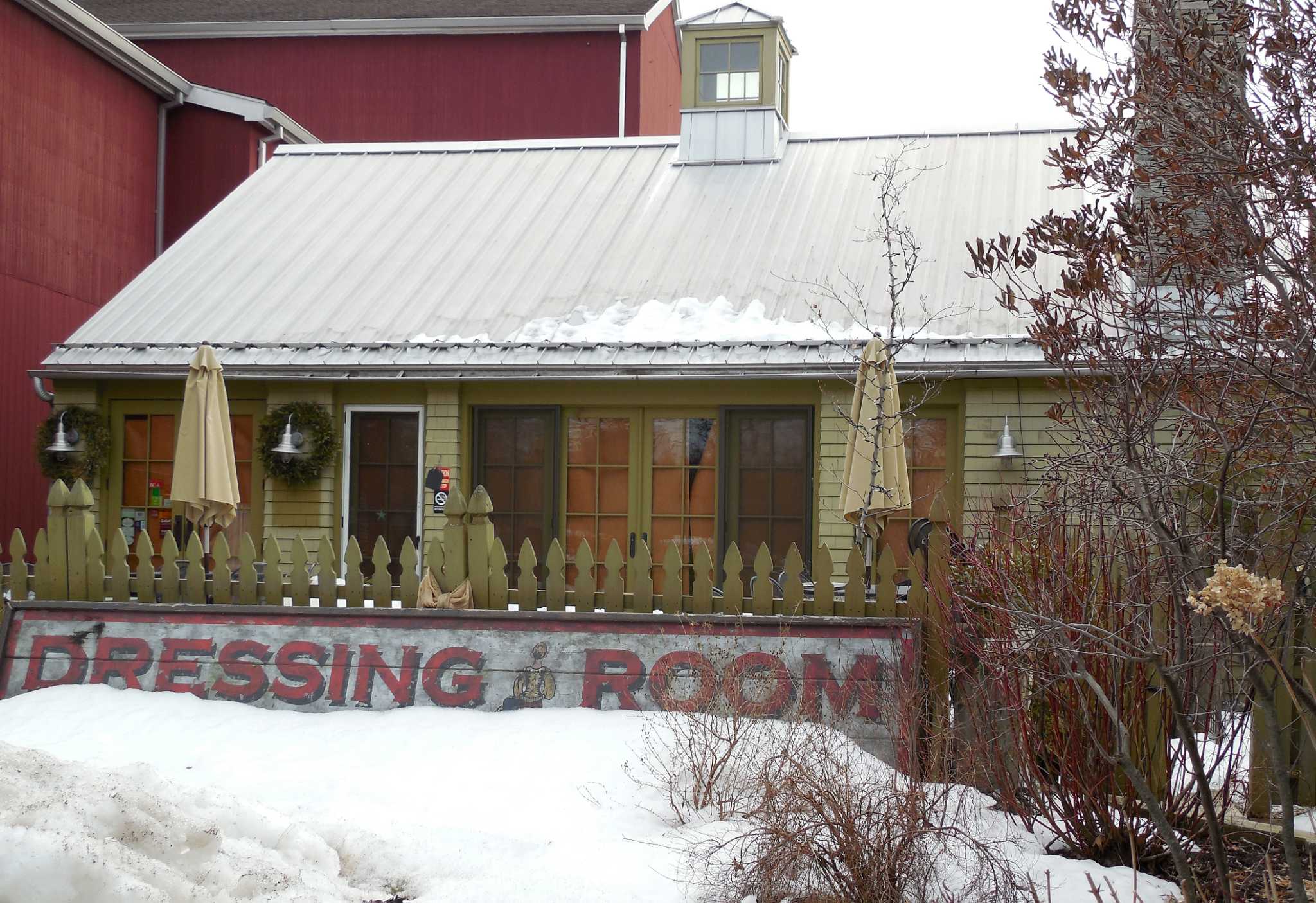 Unjust desserts? Gift card holder miffed by Dressing Room closure