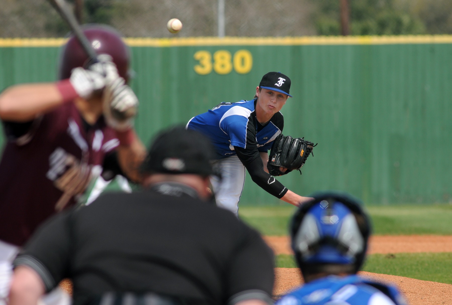 Friendswood Mustangs out to reclaim confident trot