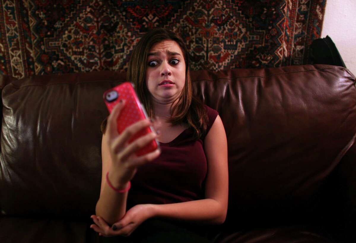 Ugly selfies make a statement on authenticity