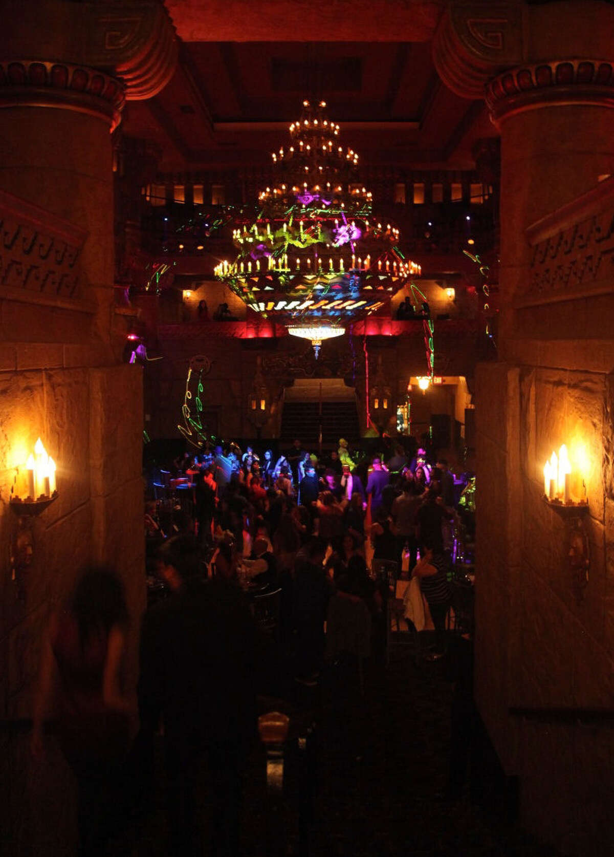 Pub Crawl: Aztec Lounge