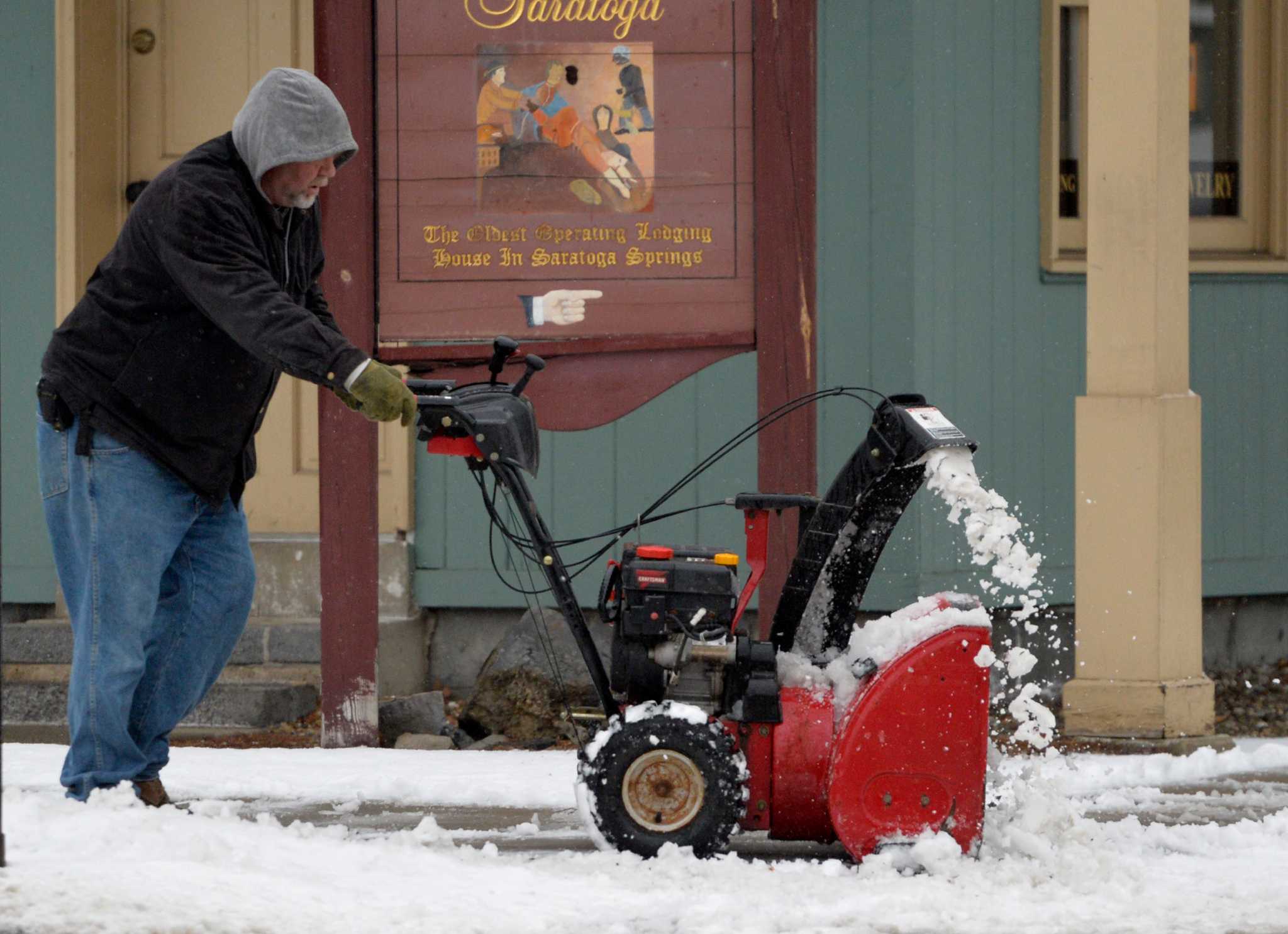 Snow should total 1 to 4 inches