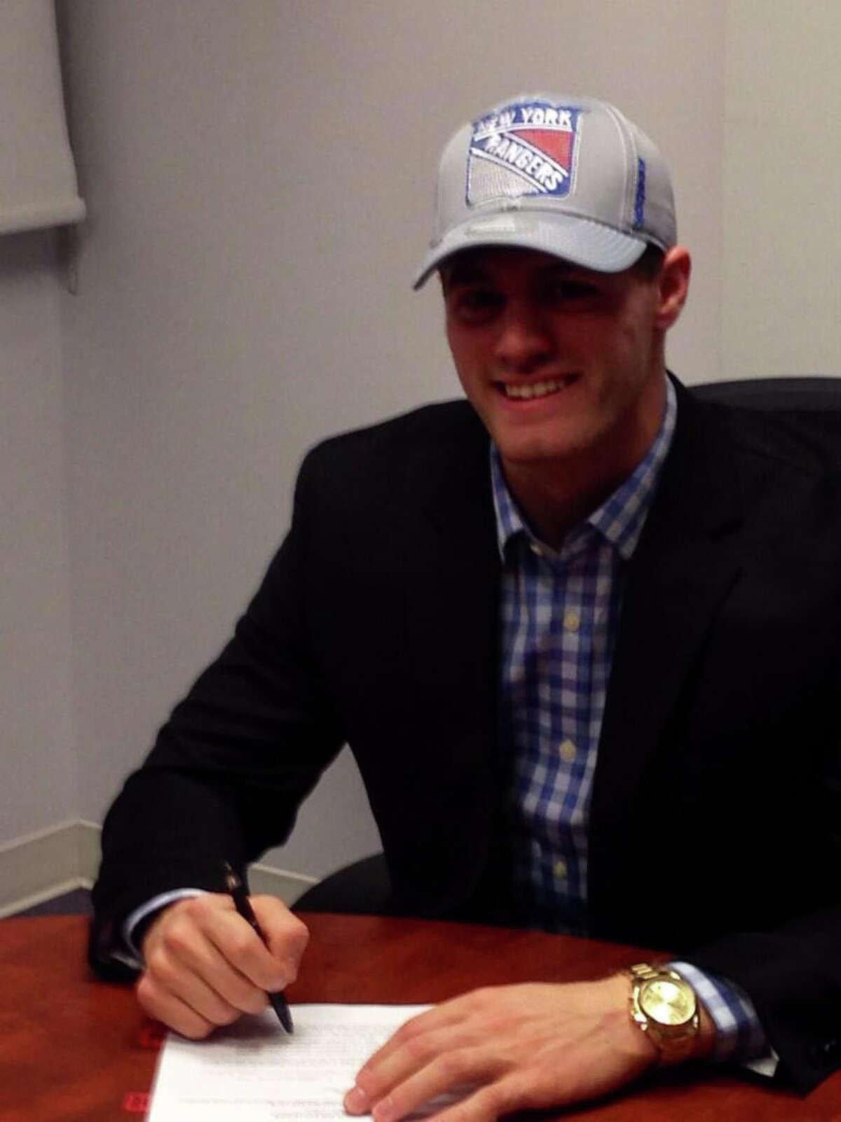 Stamford native Ryan Haggerty signs with Rangers