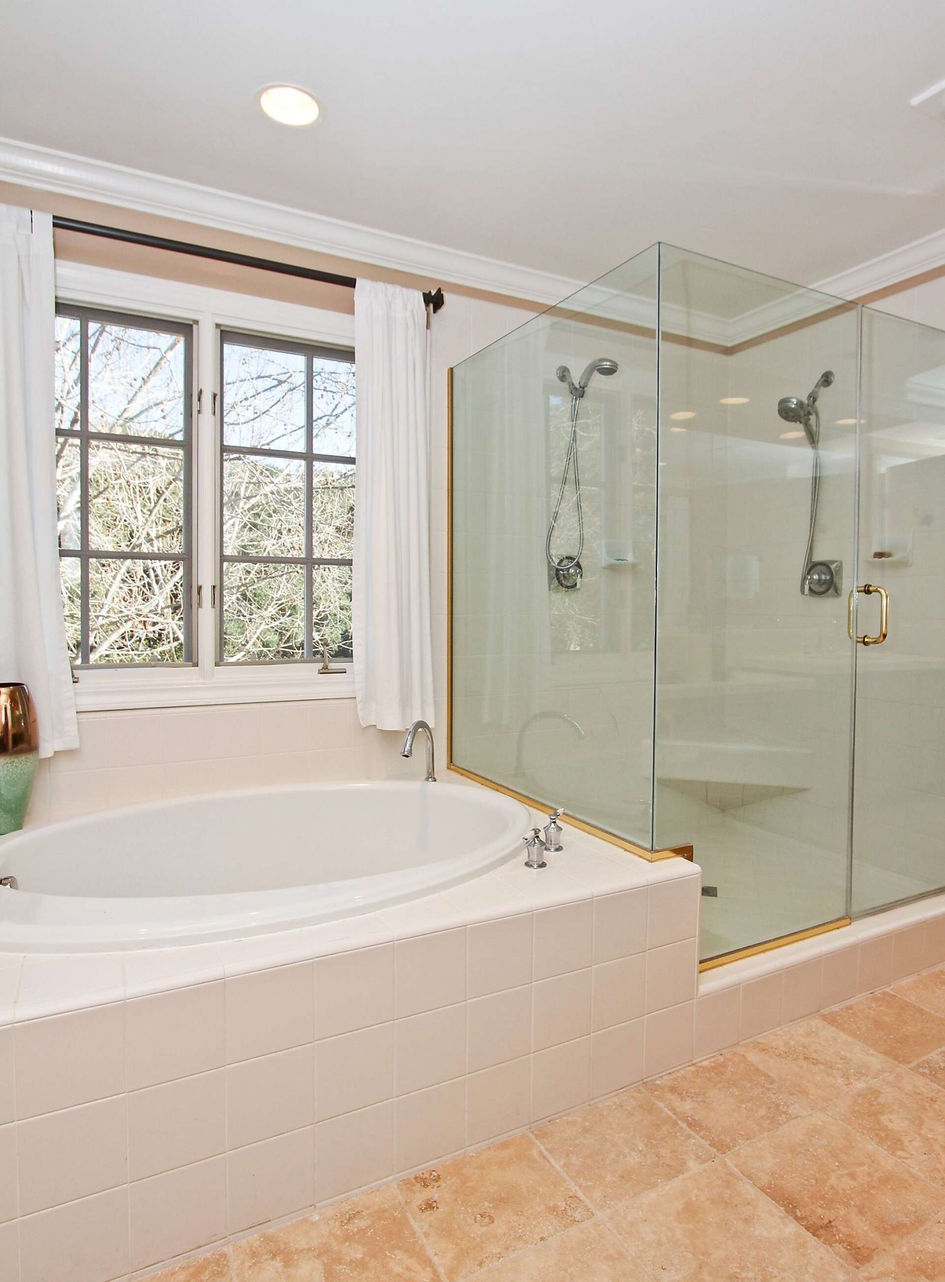 Modern Tuscan in Menlo Park boasts luxurious backyard, two offices