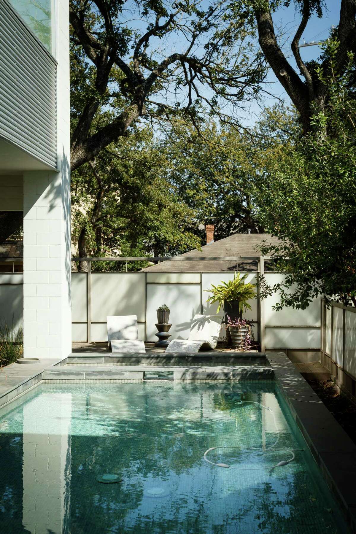 Lynn Goode leads an artful life