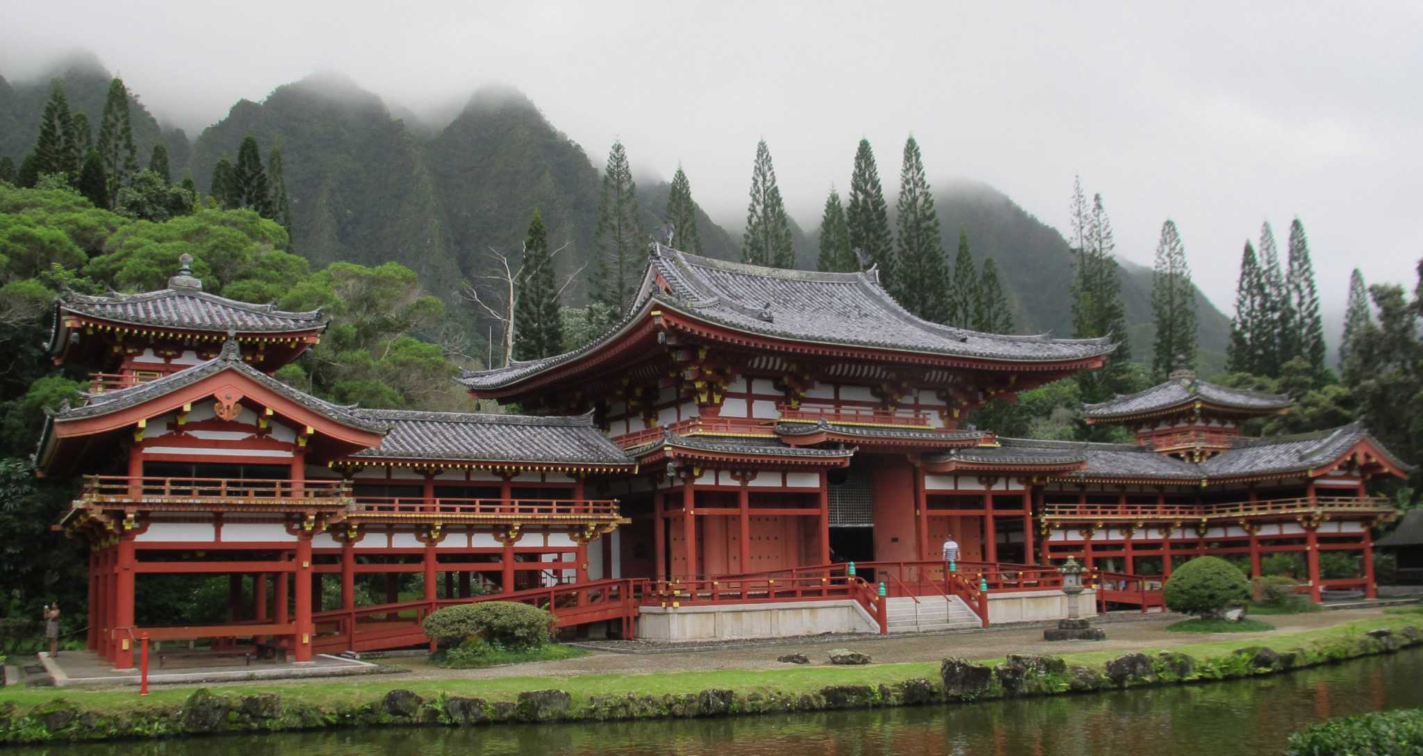 Take a scenic drive on Oahu's 'country' side