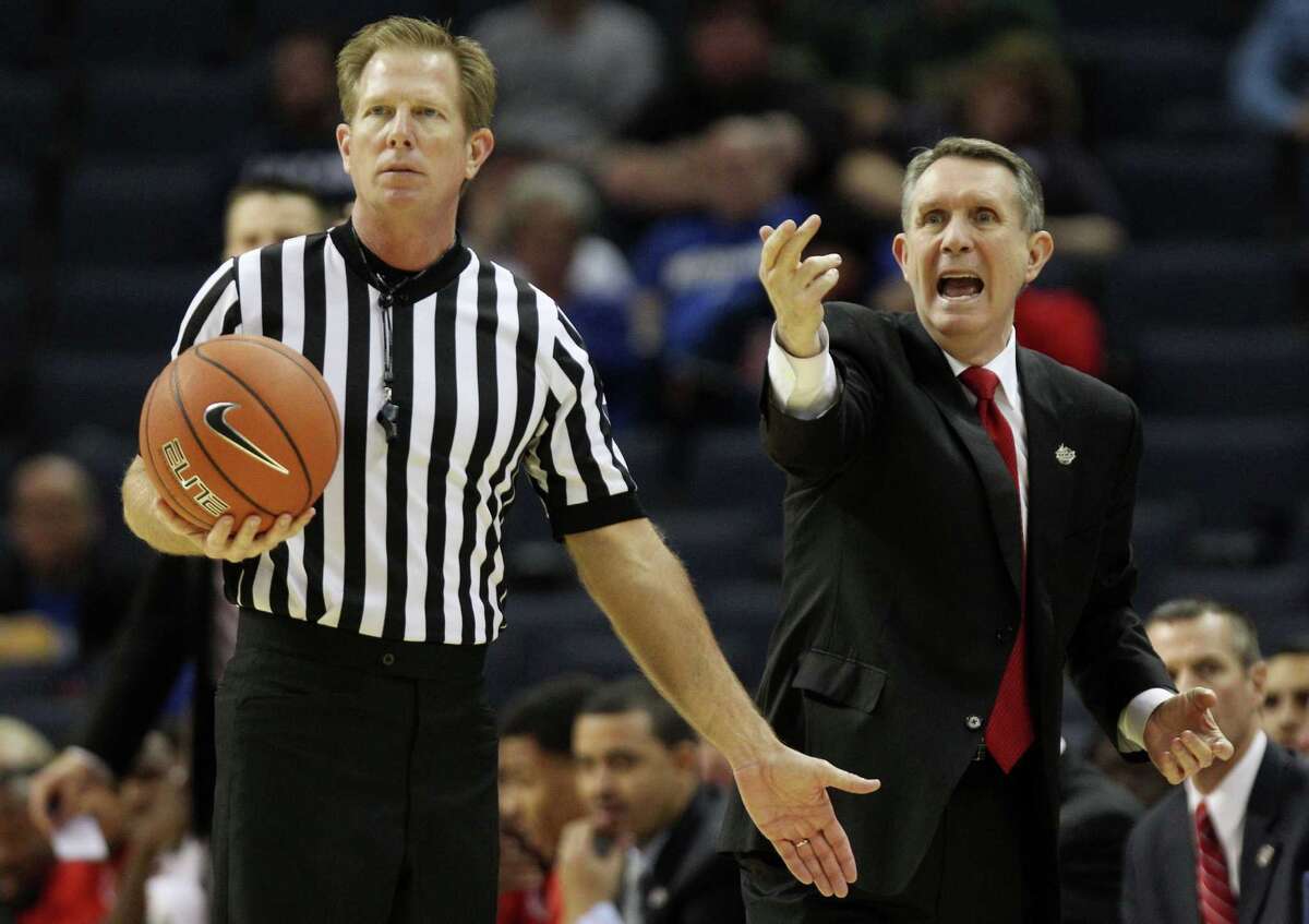 UH men's basketball coach James Dickey to step down