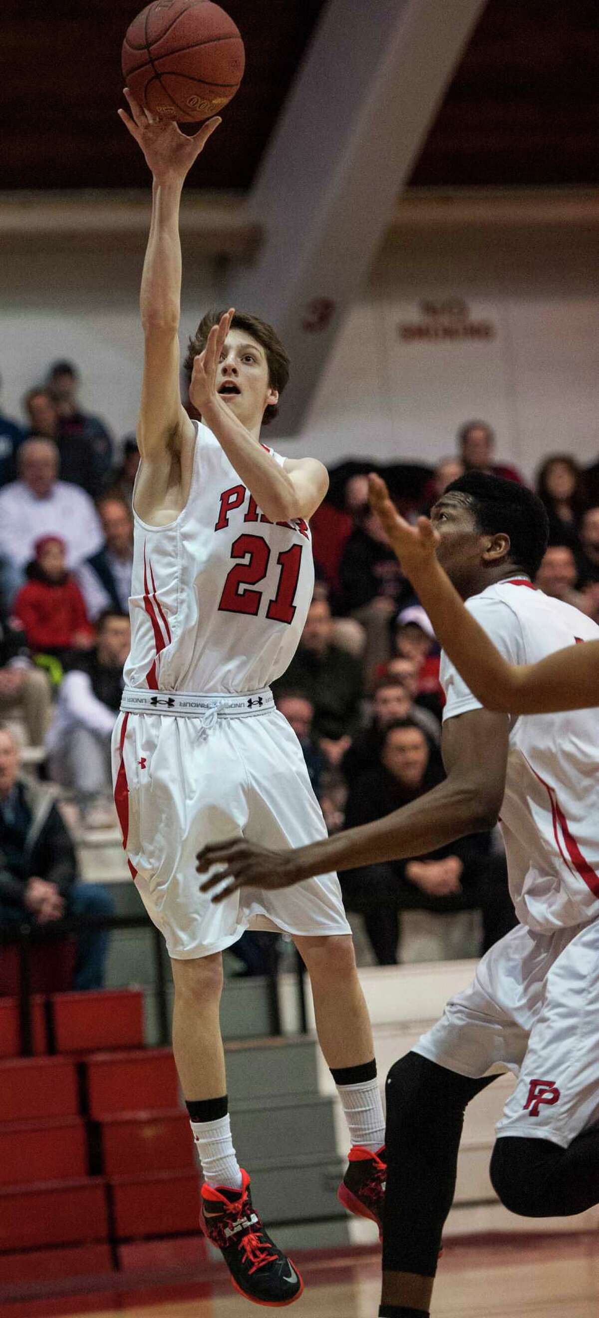 Fairfield Prep rolls, to face Hillhouse in Class LL quarterfinals