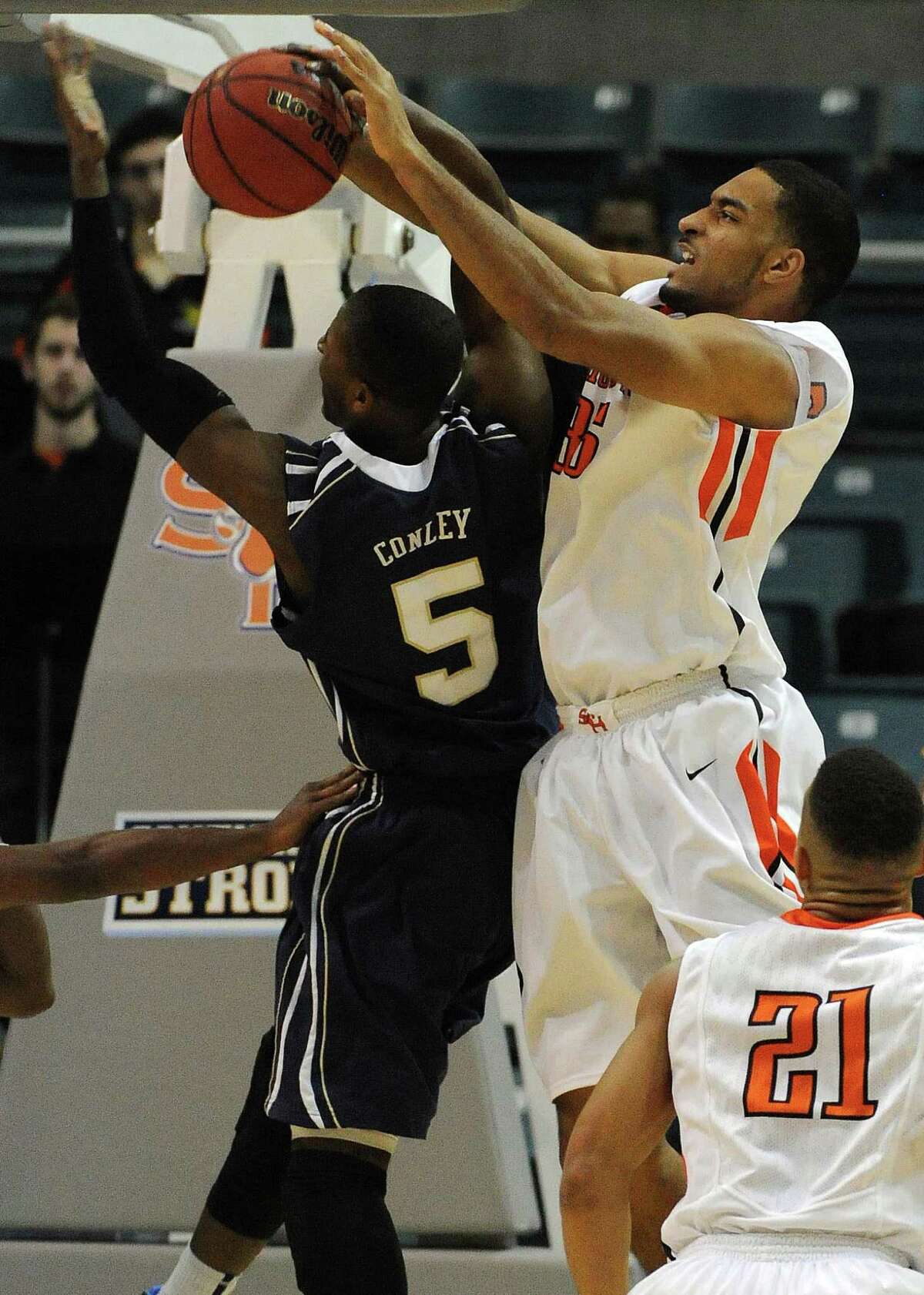 SFA punches ticket to NCAA Tournament