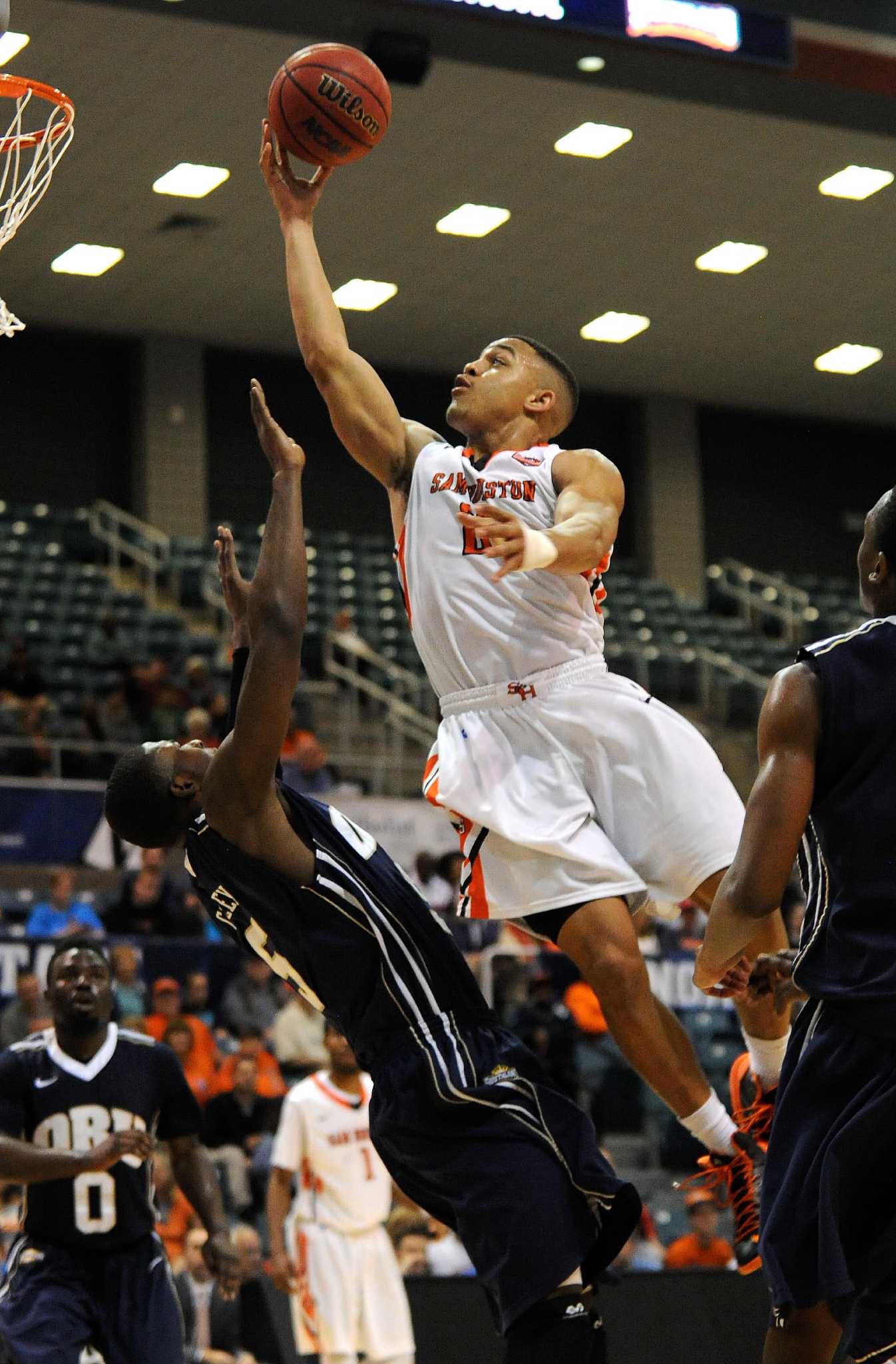 Sam Houston St. reaches Southland semis
