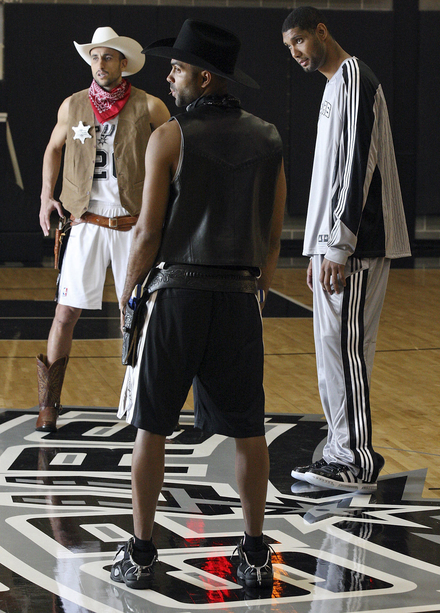 Spurs' stability surpasses Showtime