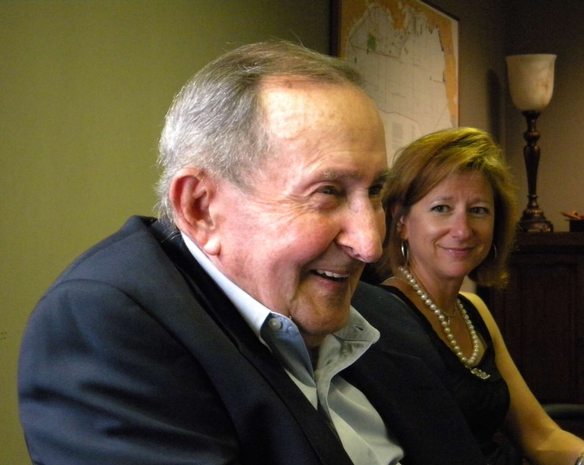 Houston's WWII sailor in famous kissing photo dies at 86