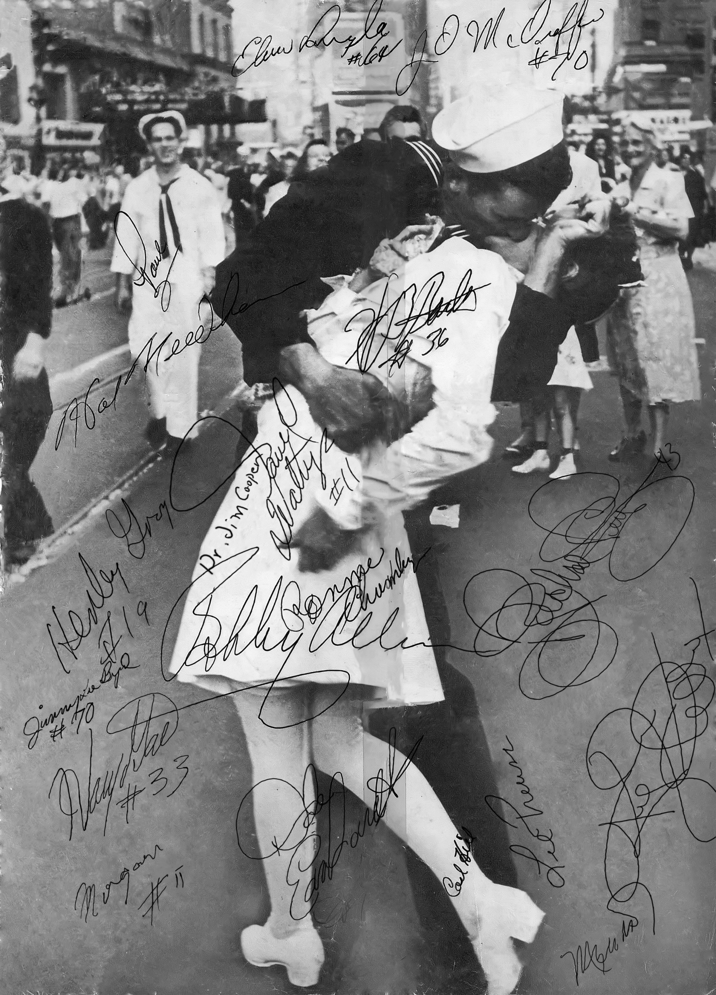 Houston's WWII sailor in famous kissing photo dies at 86