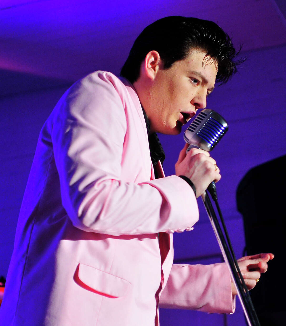 'Elvis' performs in Kountze