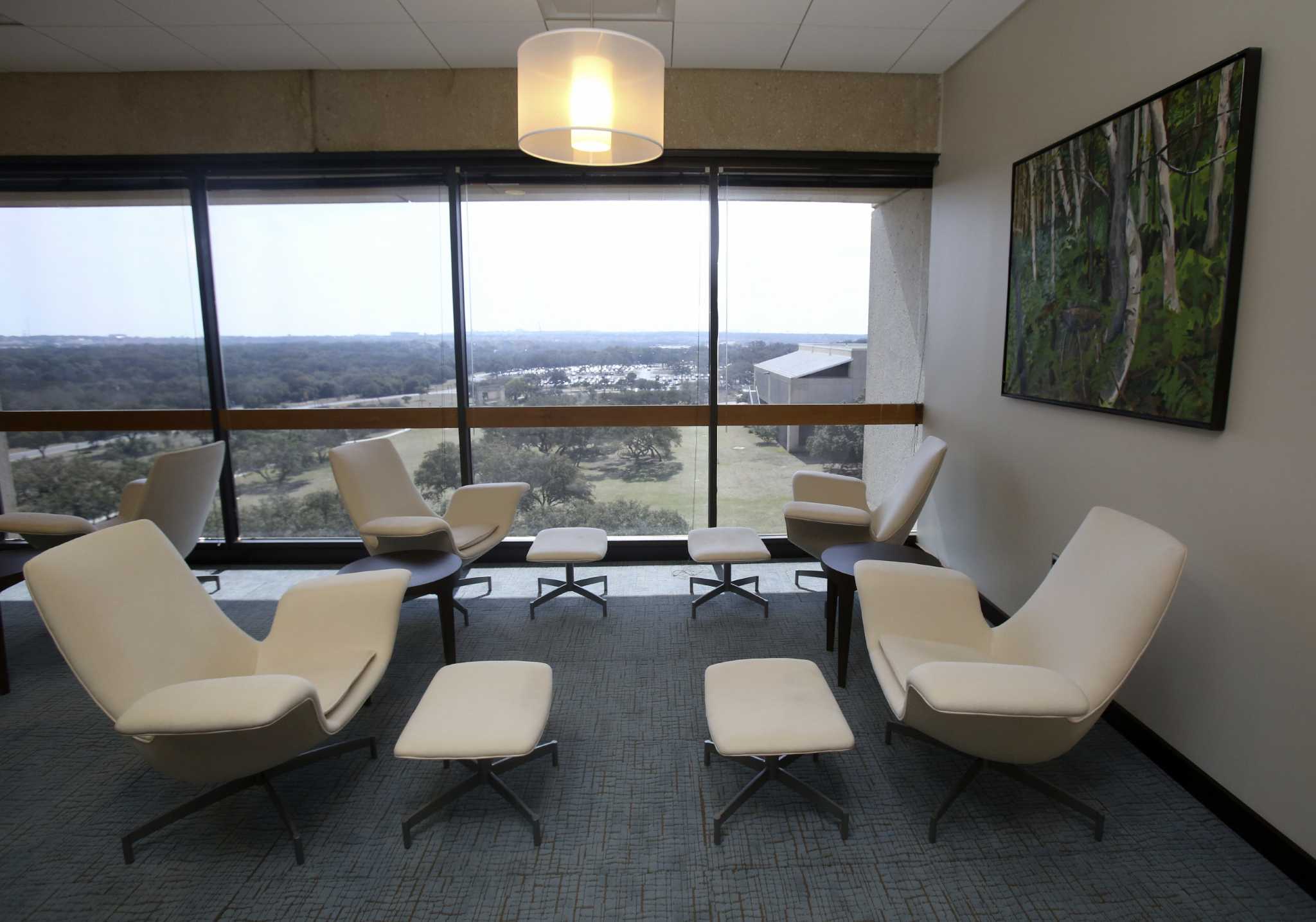 UTSA professors collaborate in new faculty center