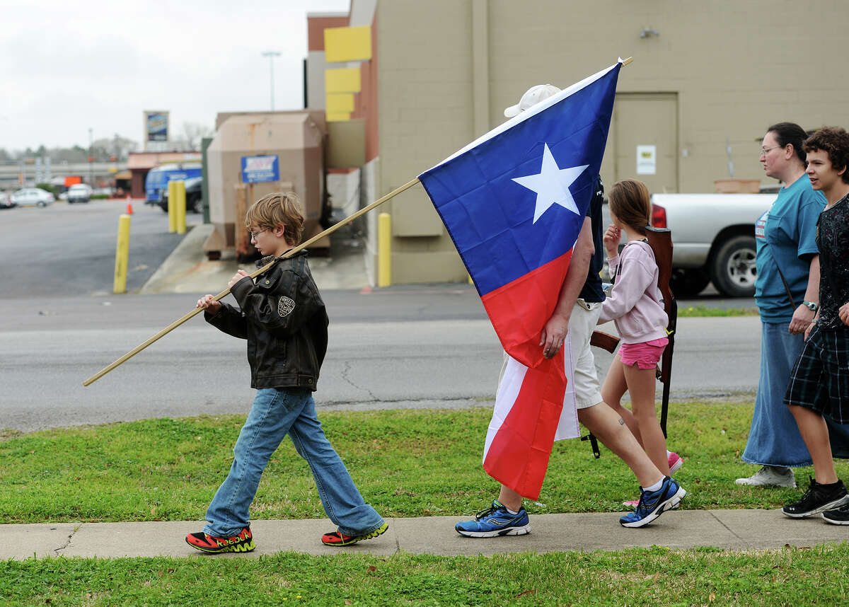 NRA: Texas open carry rallies ‘downright weird’ and ‘scary’