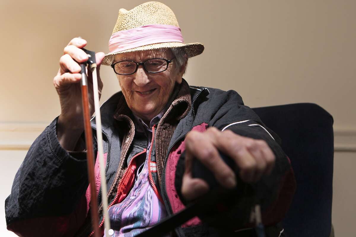 Jackie Jones, Alemany market's 1-woman band, on the mend