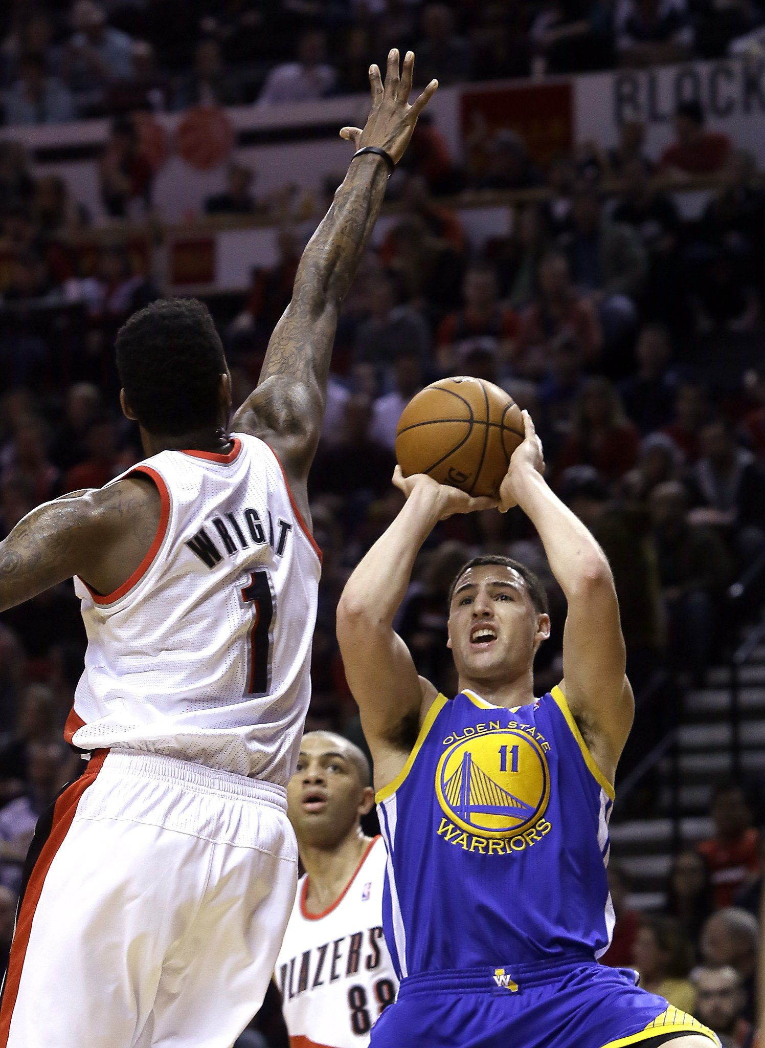 Big rally pulls Warriors closer to Blazers