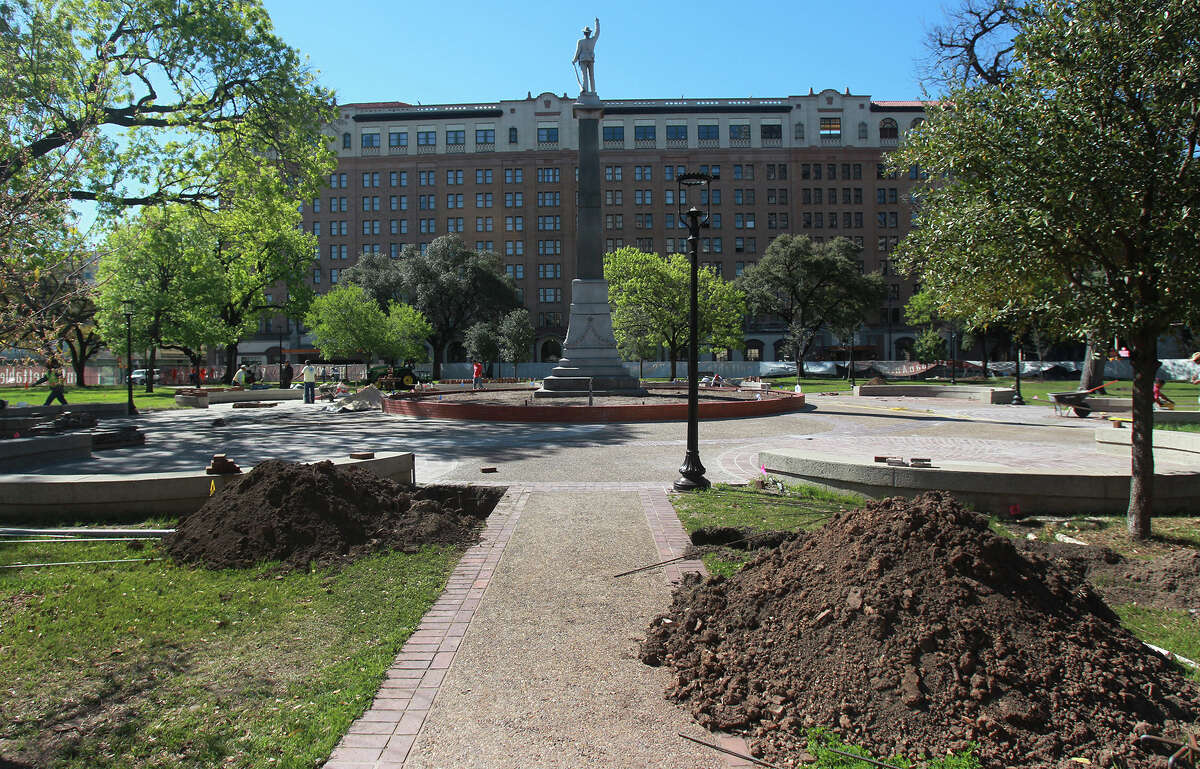 Travis Park gets ready for the big reveal